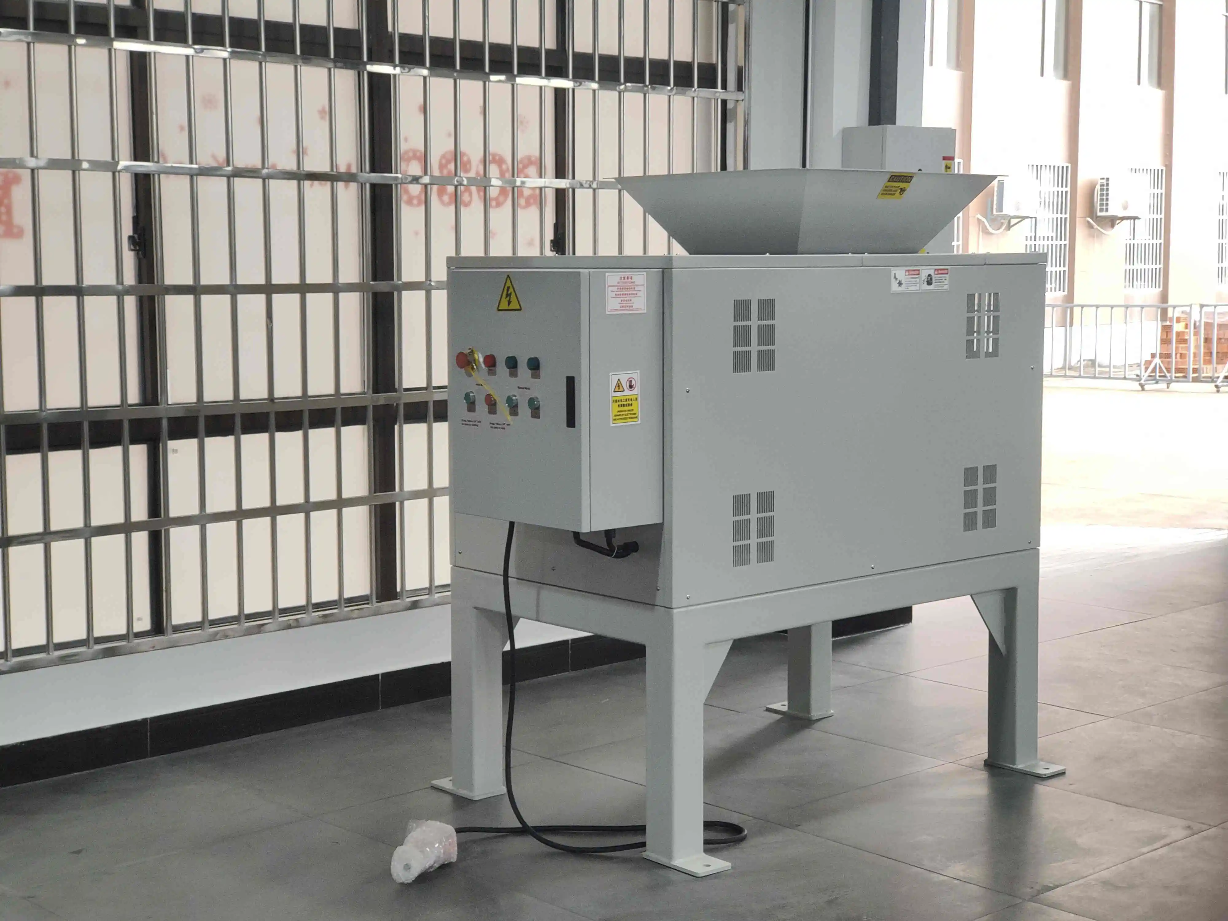 Heavy Duty Industrial Metal Paper Shredder - Buy Industrial Shredder ...