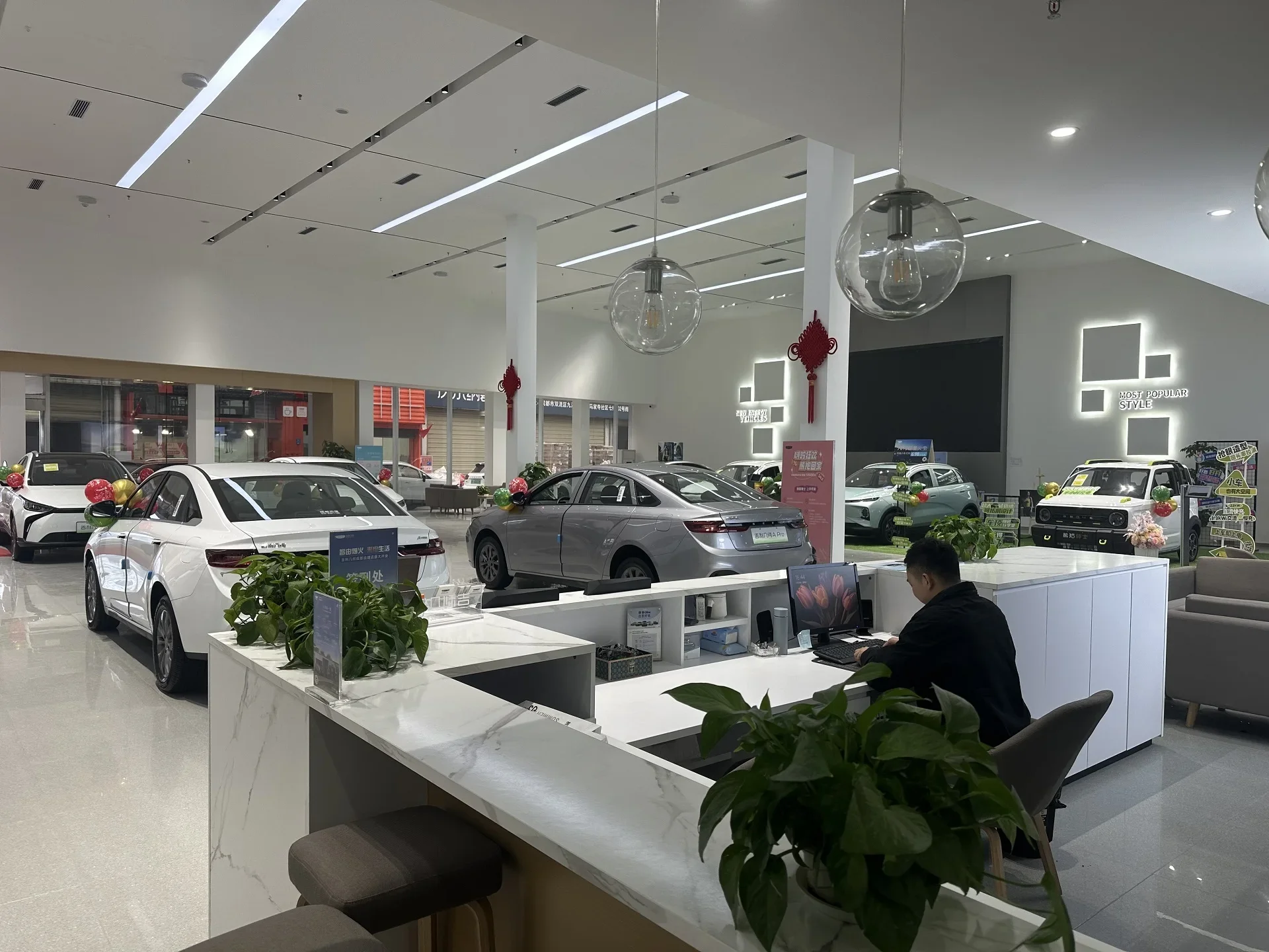 Cheap LSV 25.05kwh Chery Ant Charge Electric Car for Adults