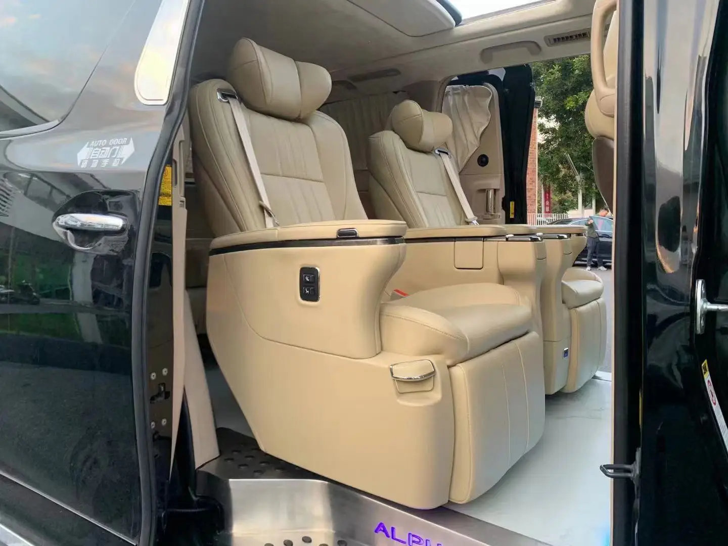 Upgrade Toyota Alphard with Luxury VIP Seats & Seat Tray