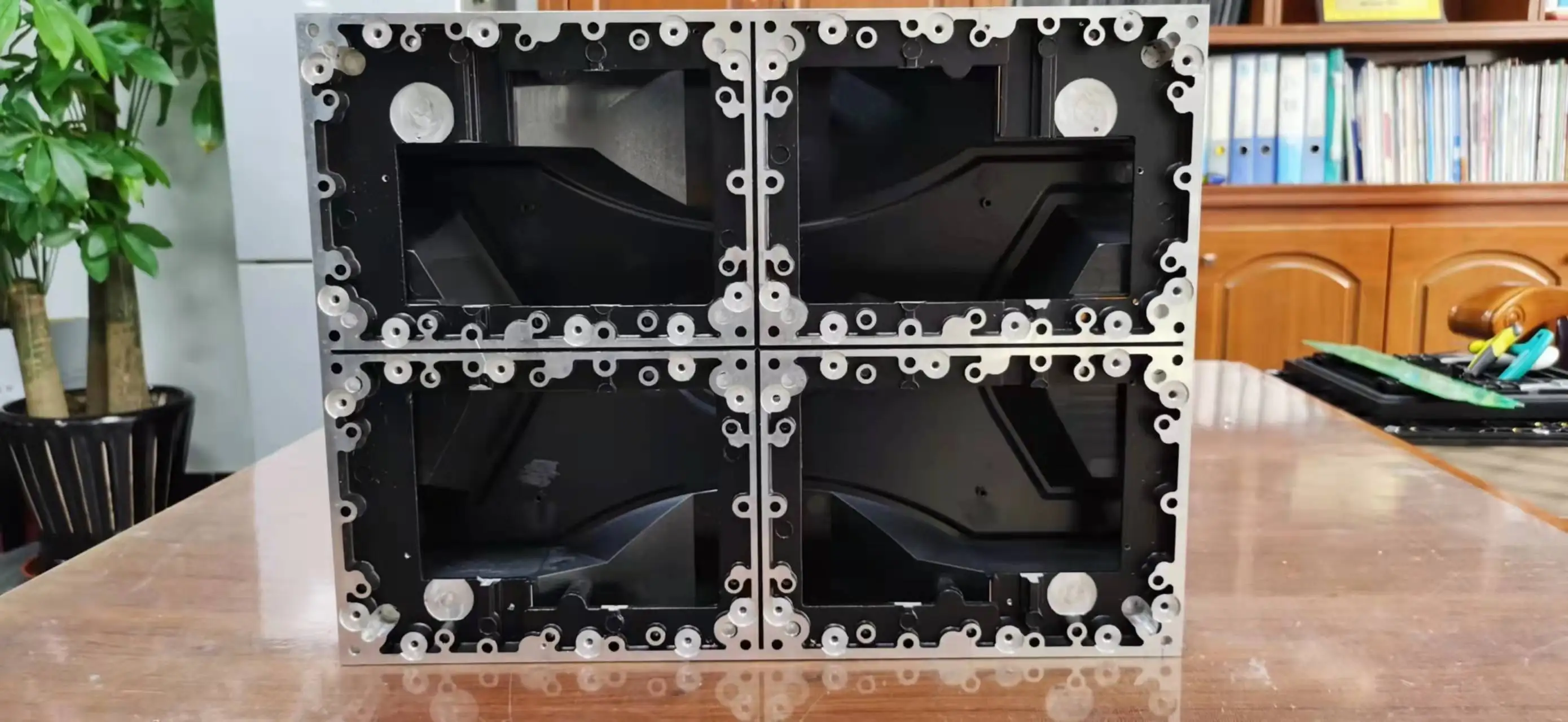 400*300 Led Empty Cabinet Indoor P1.667 Indoor Die Casting Aluminum ...