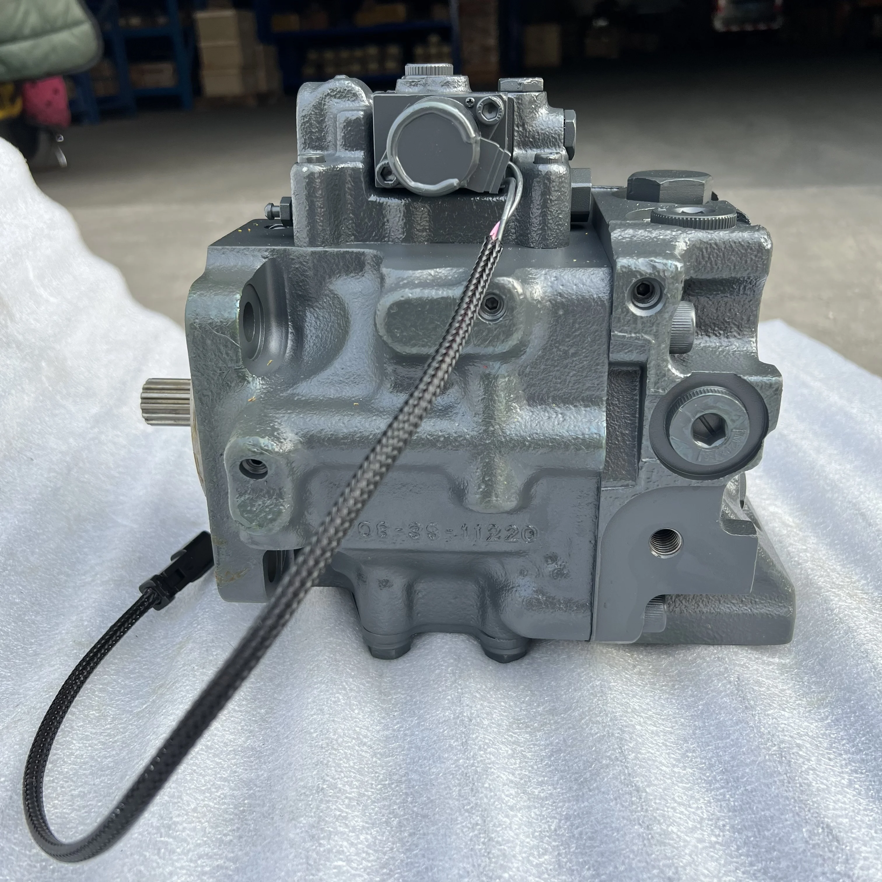 Bulldozer D61EX-15 Fan Pump 708-1S-00241 708-1S-00240| Alibaba.com
