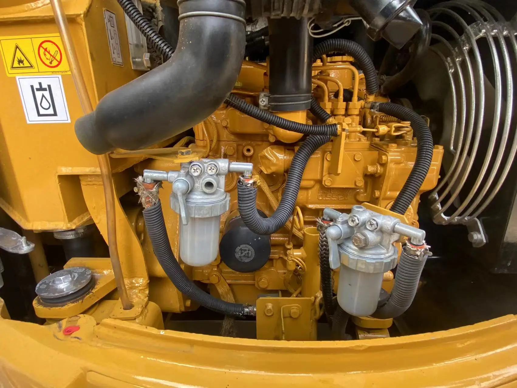 Superior Performance Used Original Crawler Backhoe Excavator Cat 302.5e ...