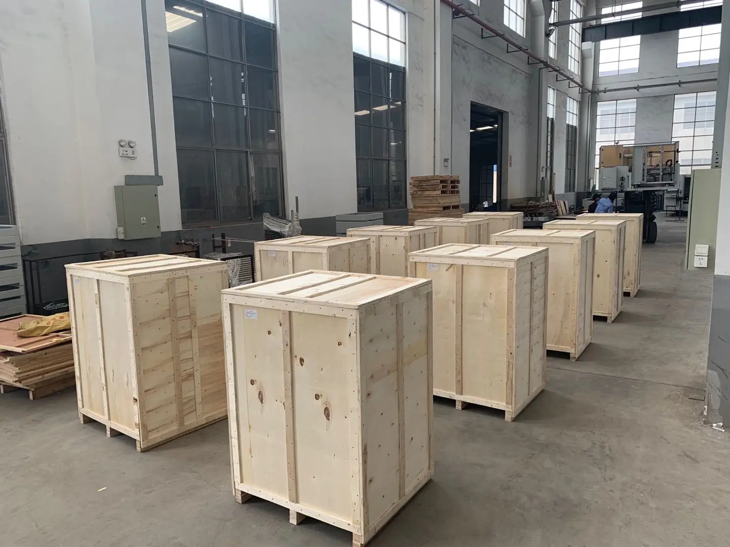 Warehouse Logistics Center Helper Container Unloading Conveyor ...