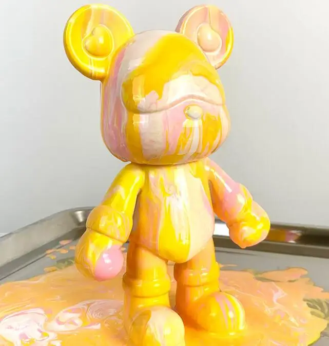 Cute Resin Crafts Fluid Bear Vinyl Crafts Resin Charms Statue Fluid ...