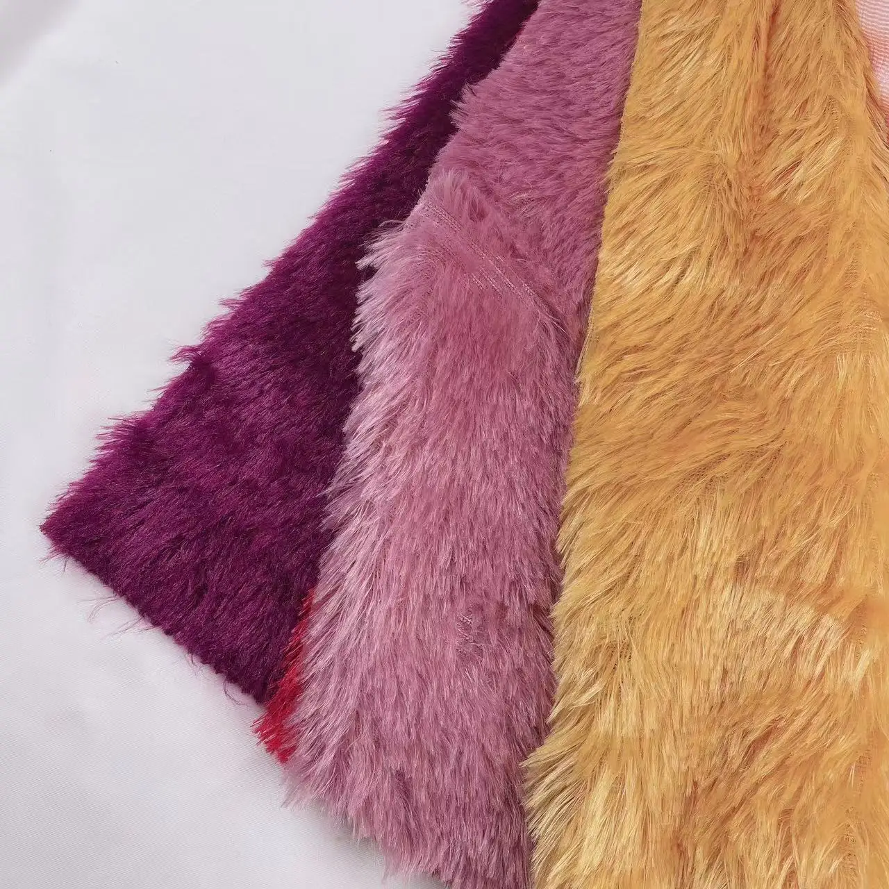 Customized Color Plush Fabric - Long Pile Fleece Textile