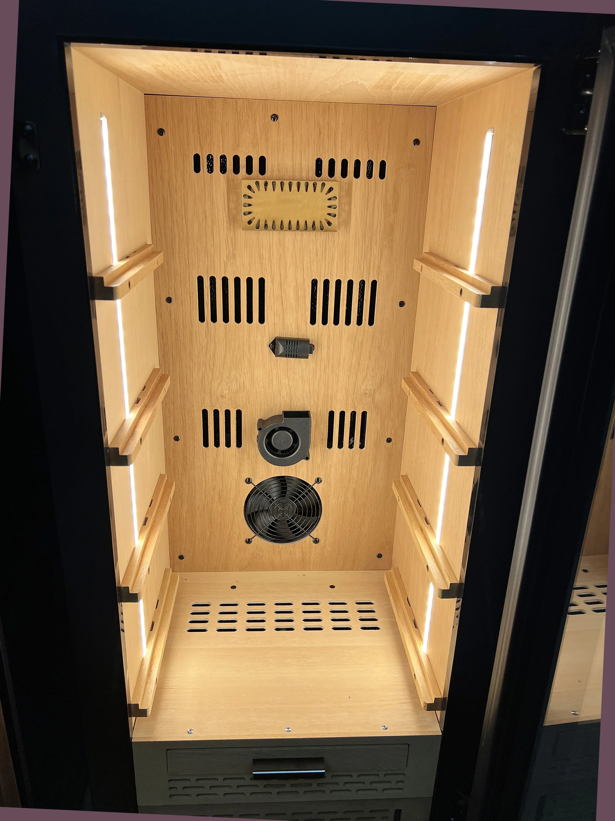 YOHTRON 88L Electric Cigar Humidor - Perfect for Hotels & Homes