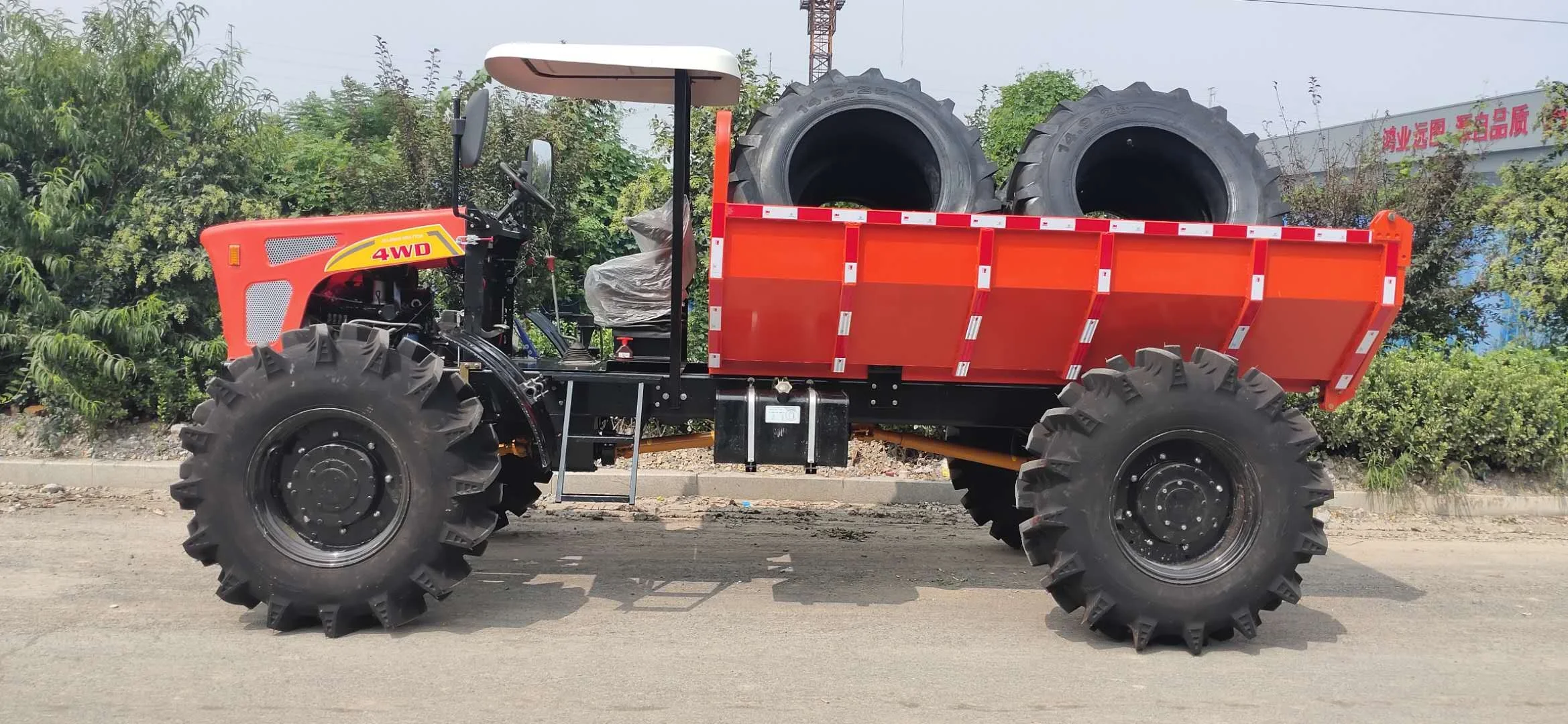4WD Agricultural Farm Transporter Dump Tractor for Palm Oil