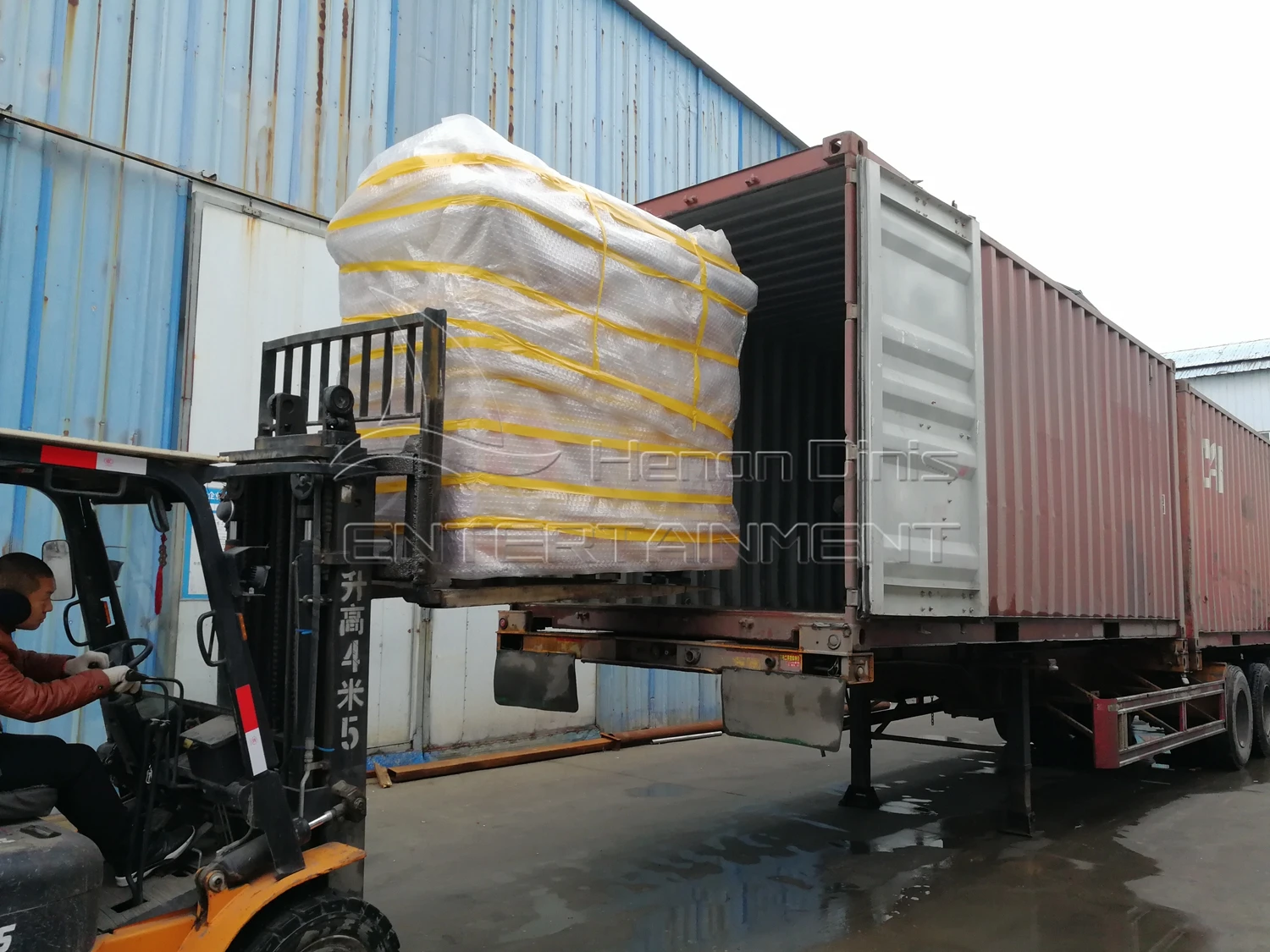 12 Seats Carnival Game Crazy Wave Portable Trailer Mounted Amusement ...