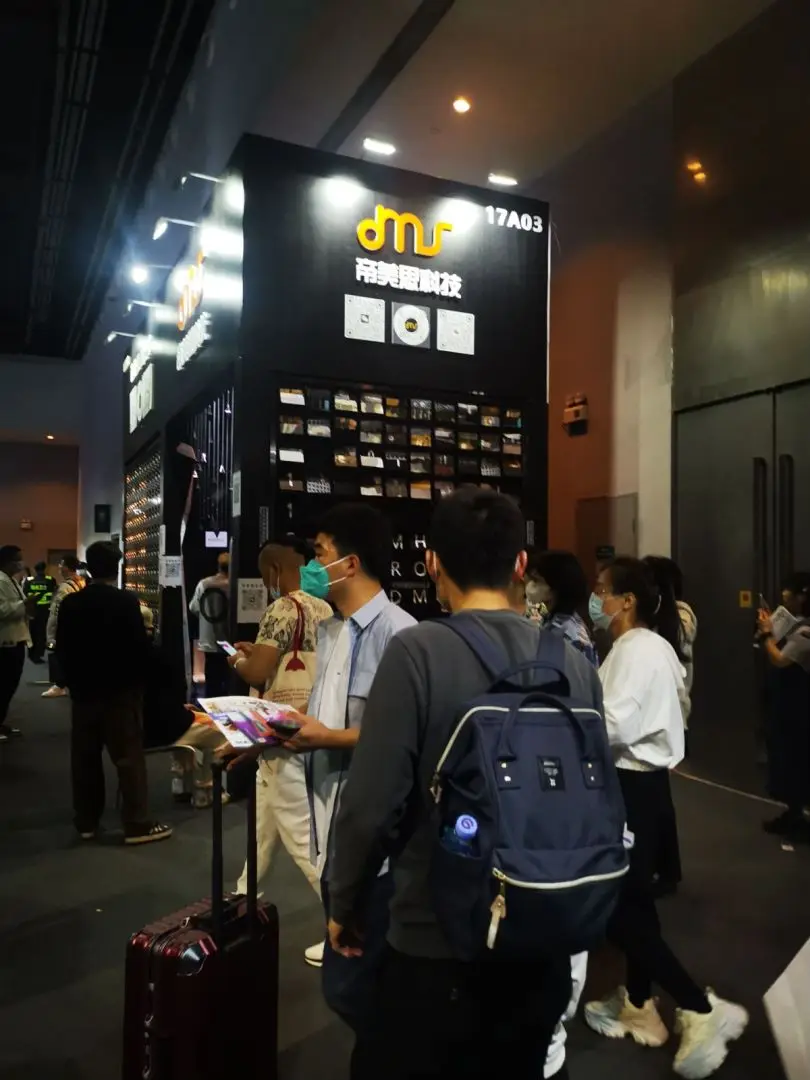 Creative Exhibition Flip Disks Wall Kinetik Structures Interaction ...