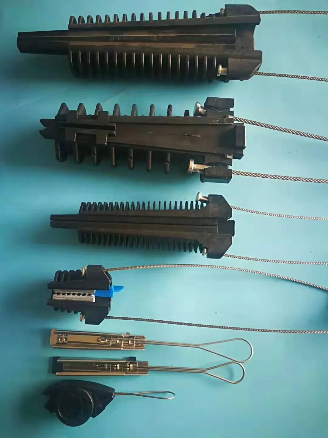 Fiber Cable Straighten Ftth Fiber Tensioner Clamp - Buy Pole Wire Cable ...