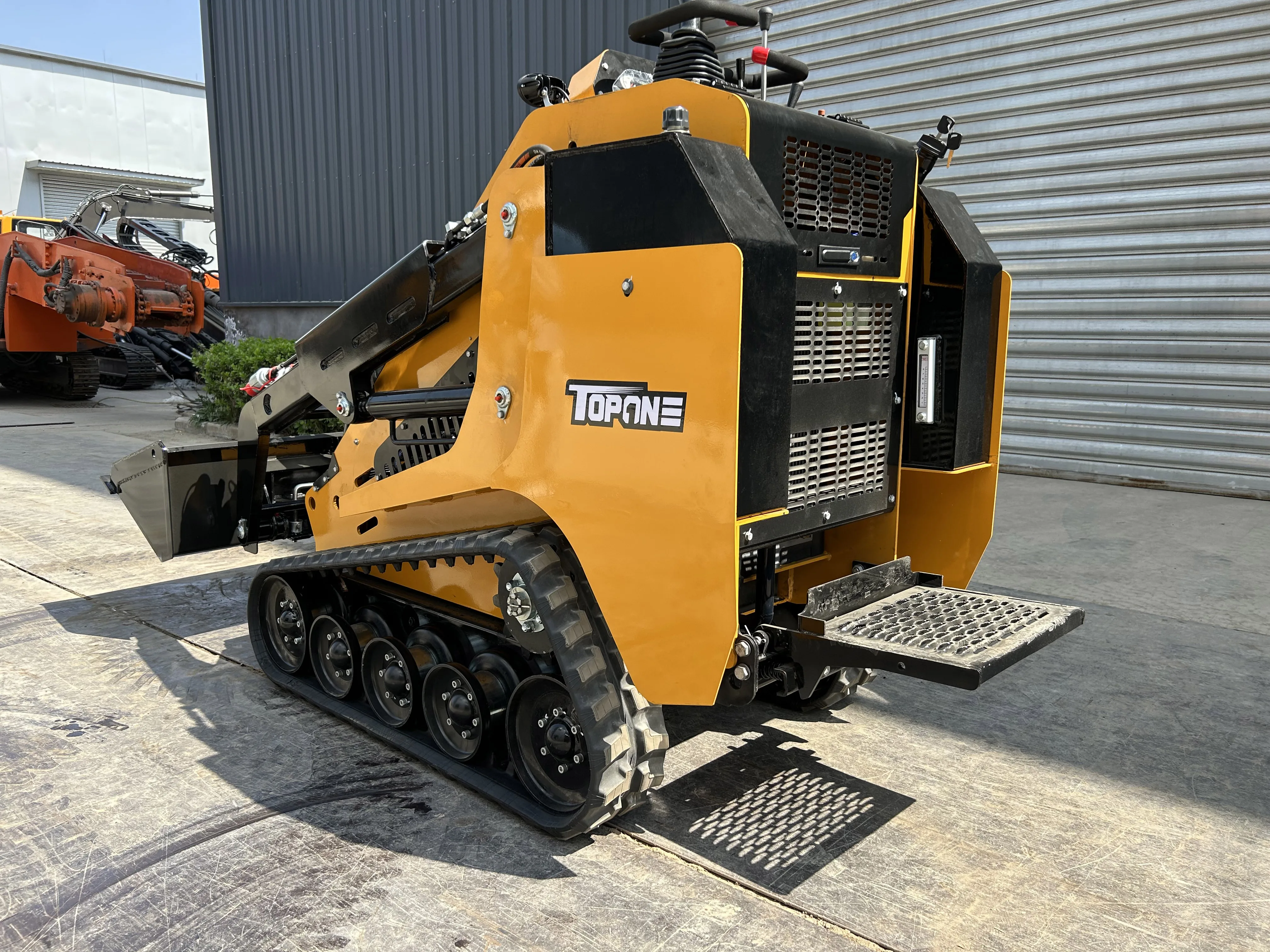 Chinese Compact Mini Skid Loaders - High Efficiency