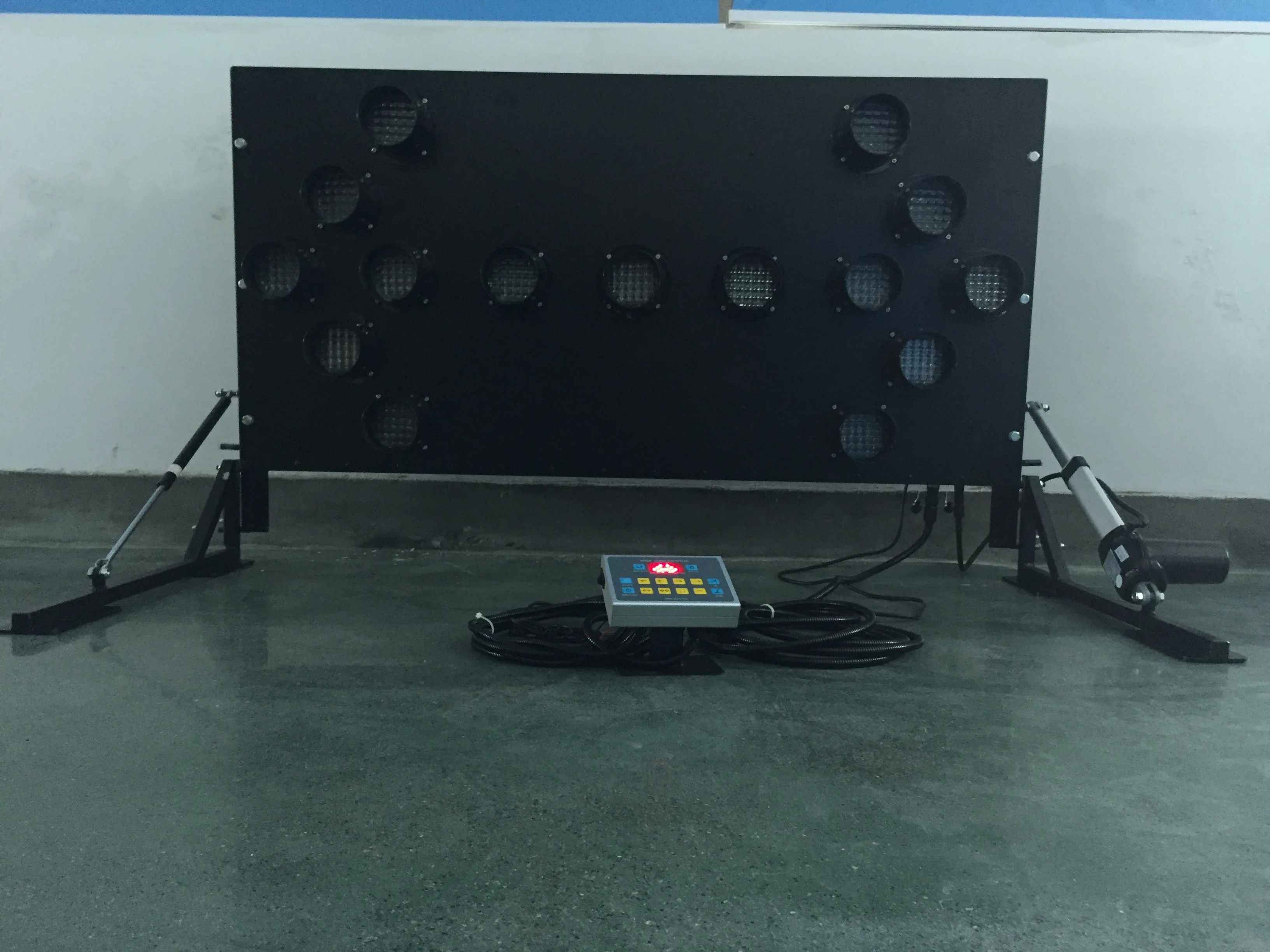 Vehicle Mounted Amber Led Arrow Board Truck Mounting Arrow Panel With ...