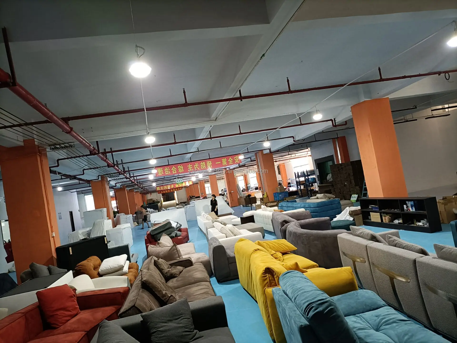 Leisure Velvet Fabric Sofa - Customizable Sectional Couch