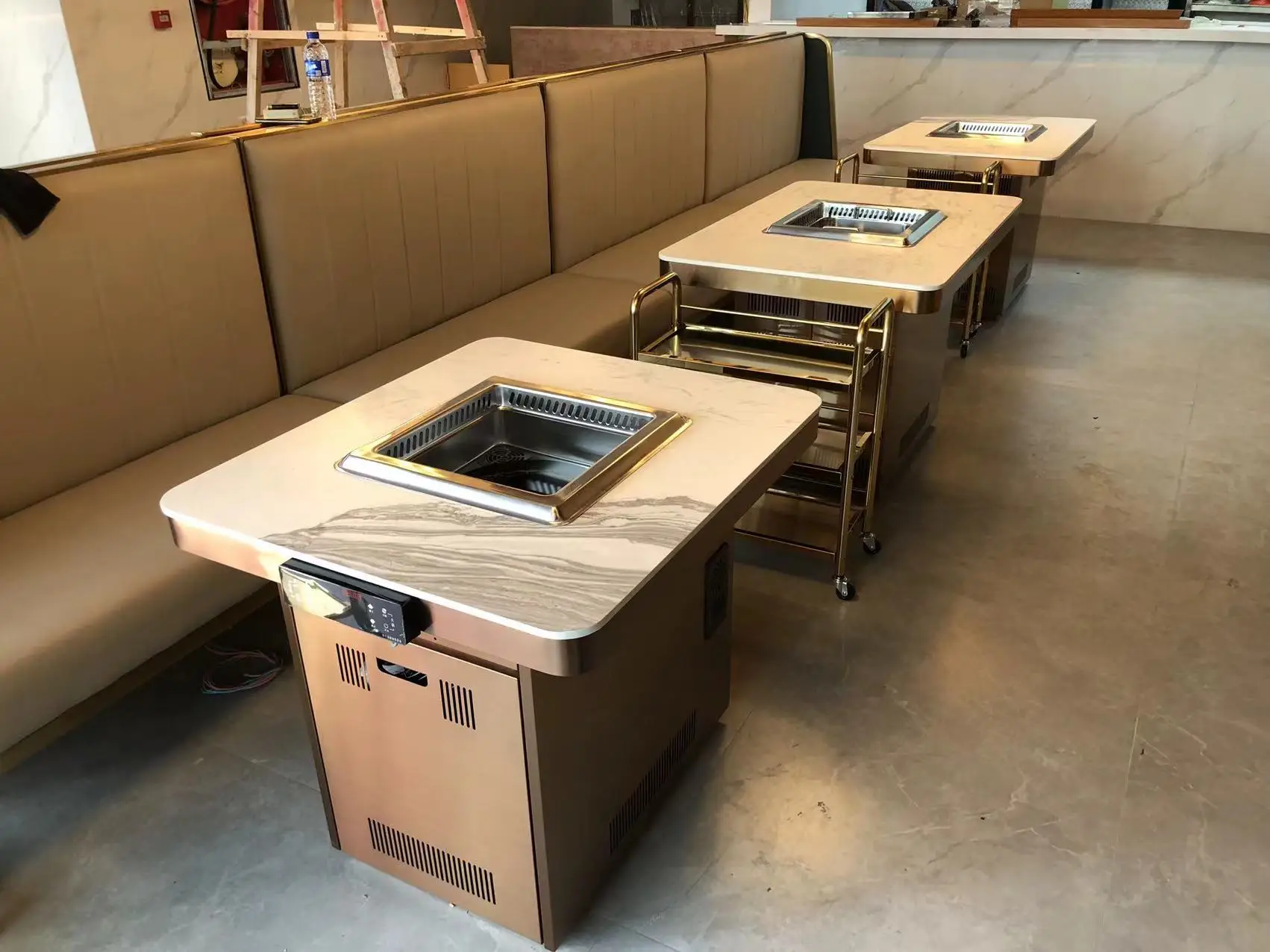 Indoor Smokeless Hotpot Tables - Efficient & Eco-friendly