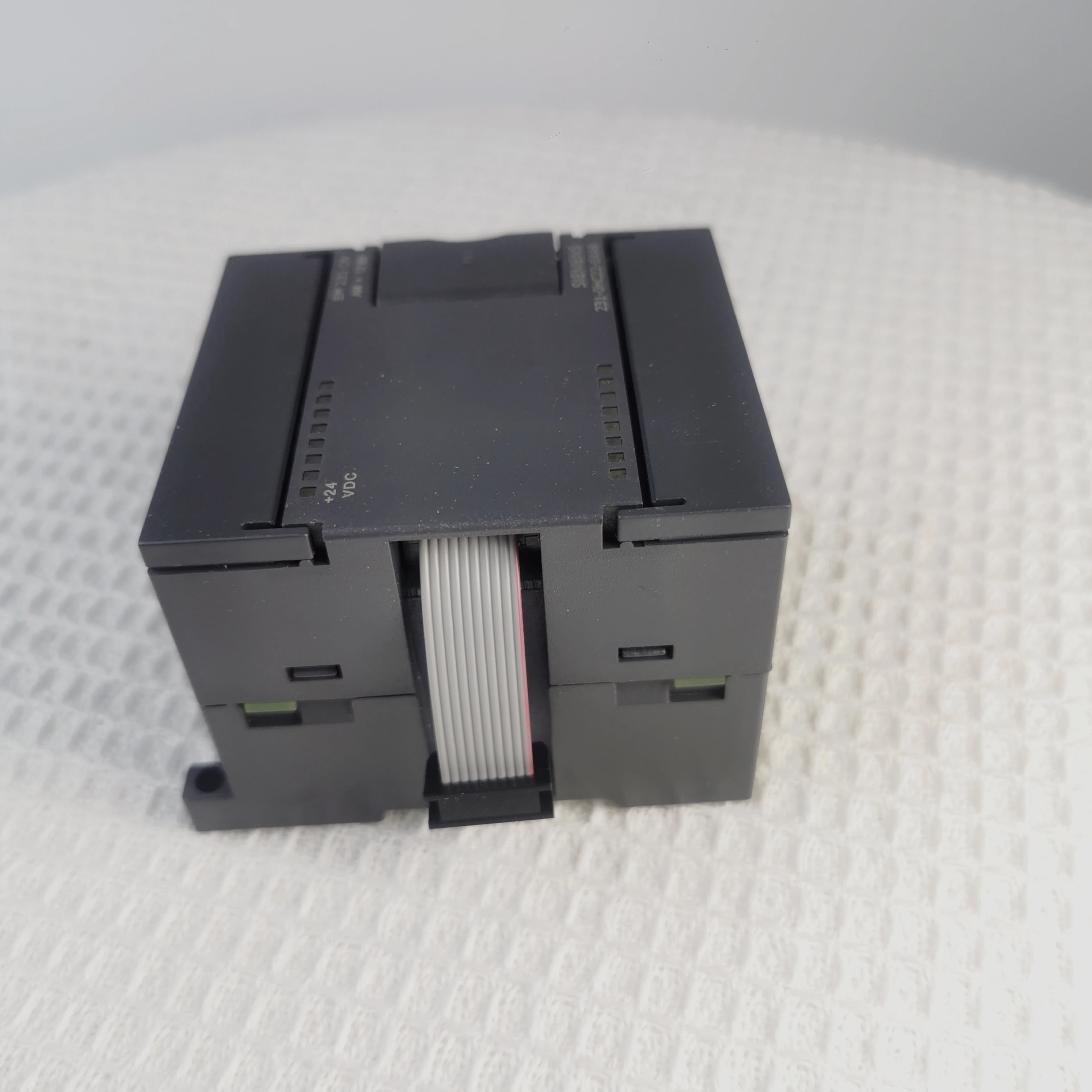 Siemens Simatic S7-200 Cn Analog Input Em 231 Module Brand New In Stock ...