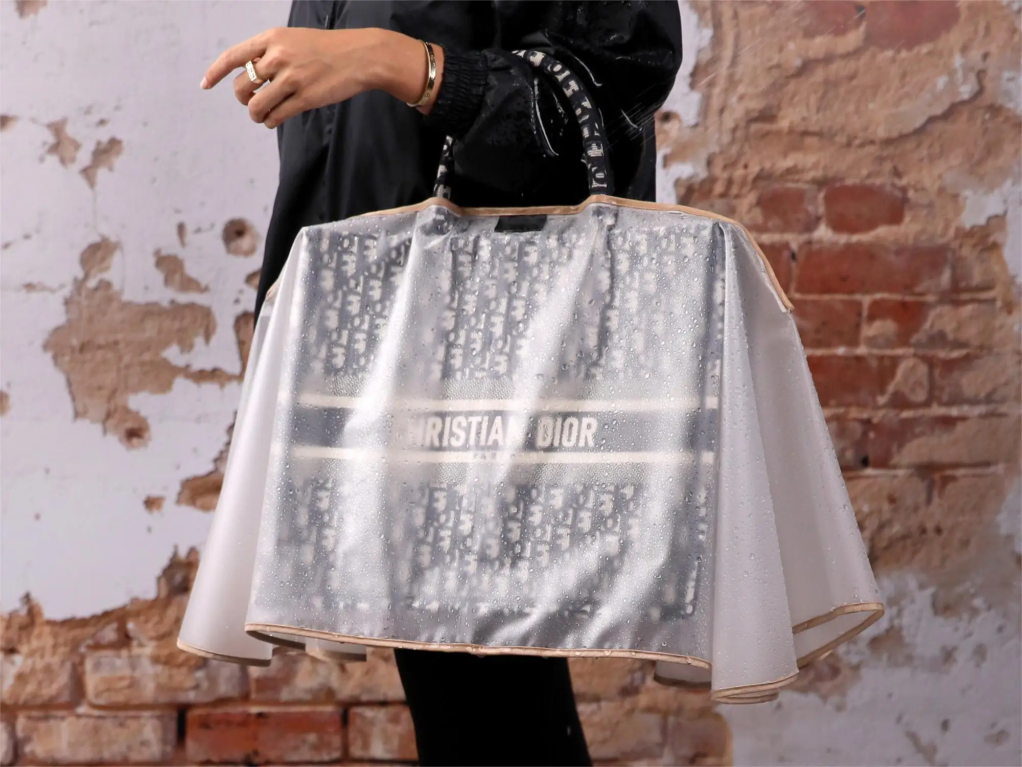 Designer Weather Resistant Rain Slicker Handbag Protector Bag Raincoat