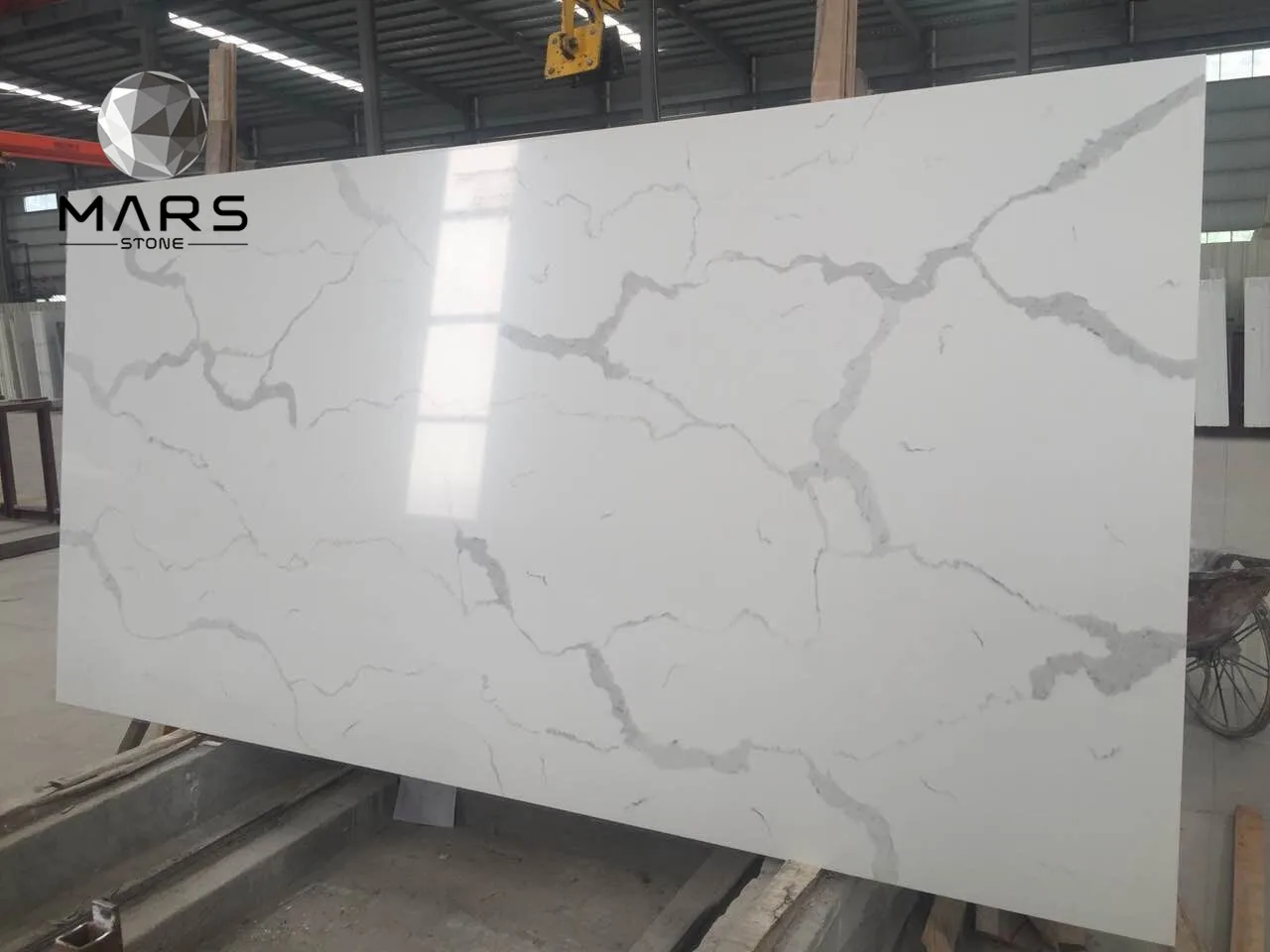 Venus Calacatta White Quartz Stone Slab for Kitchen Countertops