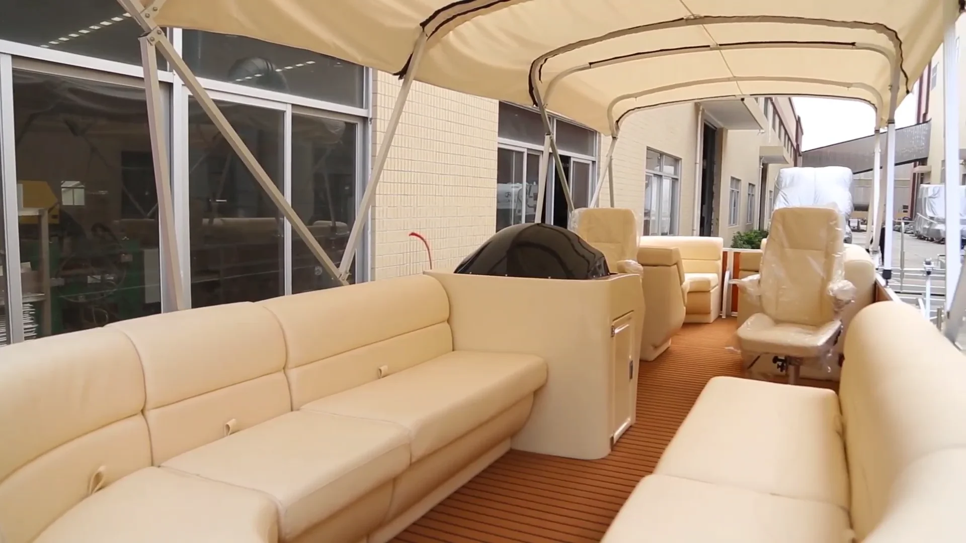 New Aluminum Pontoon Boat Furniture - Best Seats for Lake & River Surfing