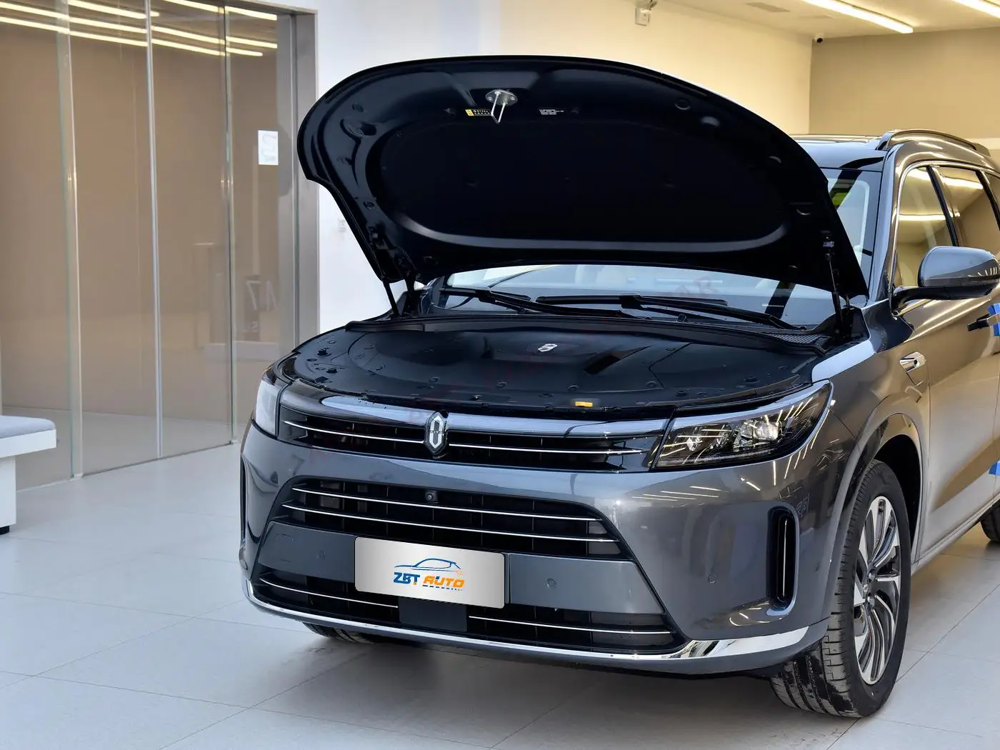 2024 Electric Cars Aito M7 - Extended-Range AWD SUV