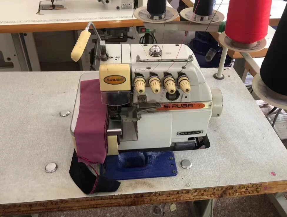 Utilise La Surjeteuse Good Condition Siruba 747f Overlock