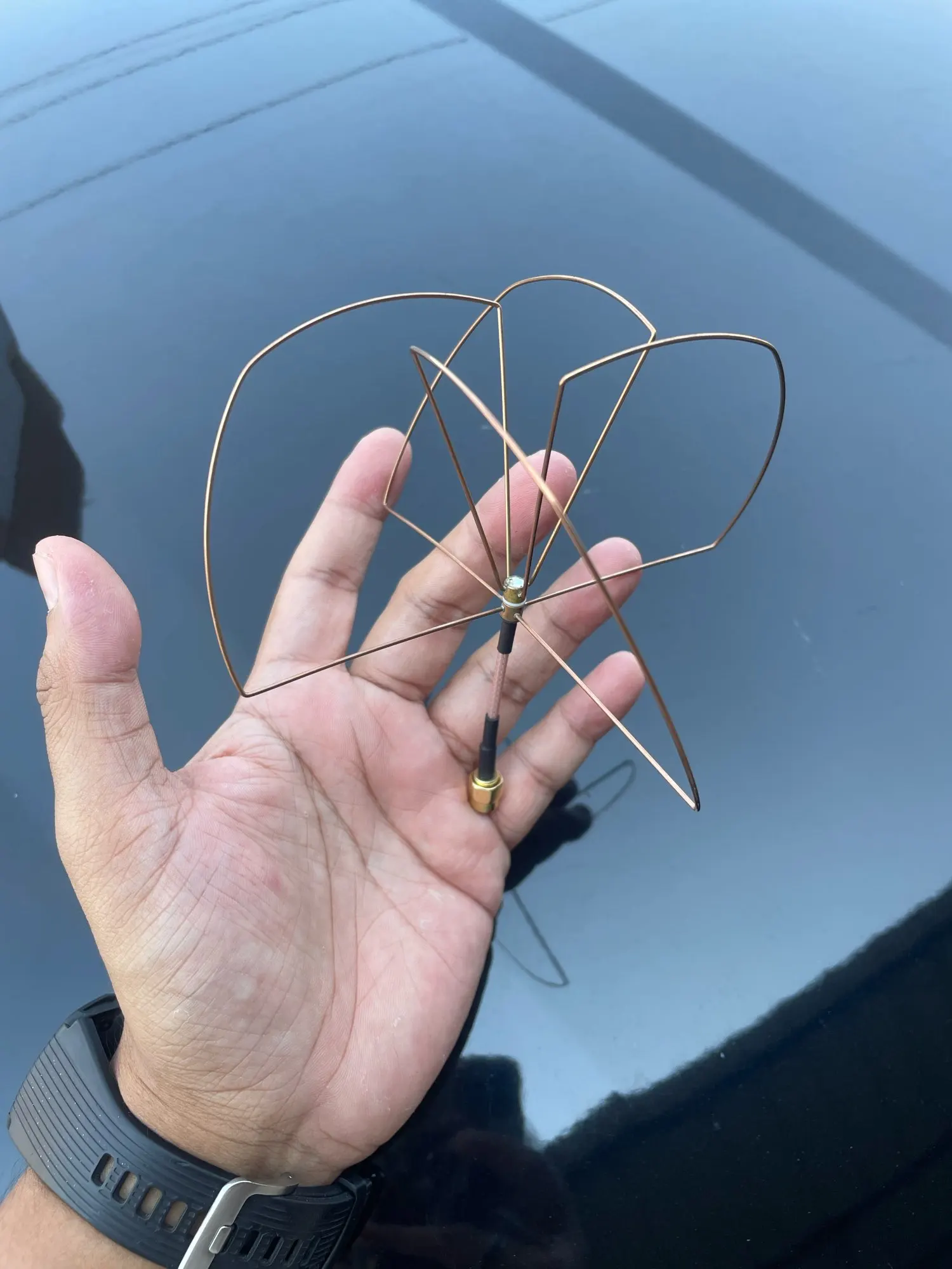 1.2ghz Clover Leaf Antenna - Circular Polarized SMA Male