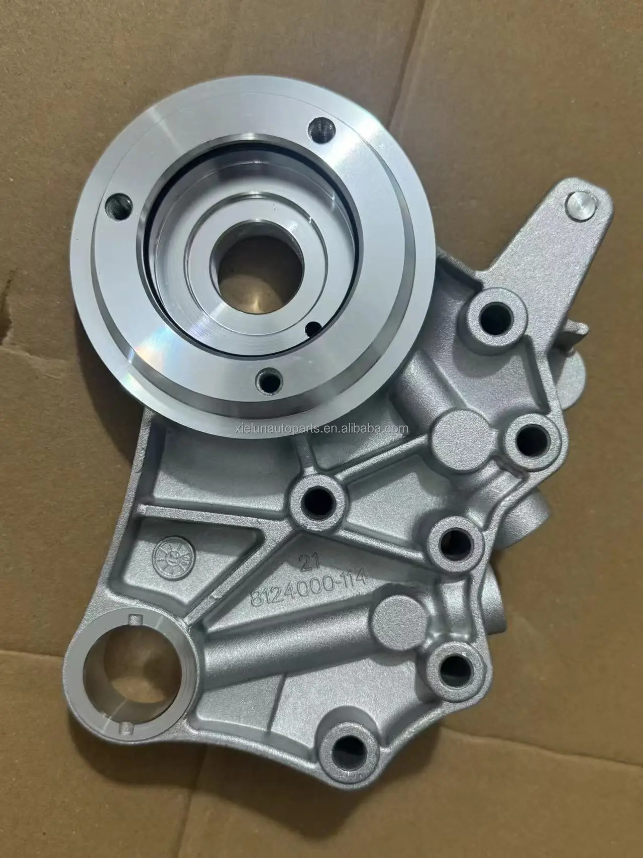 06H103144K 06H103144H 06H103144G 06H103144F Camshaft Bearing Bracket ...