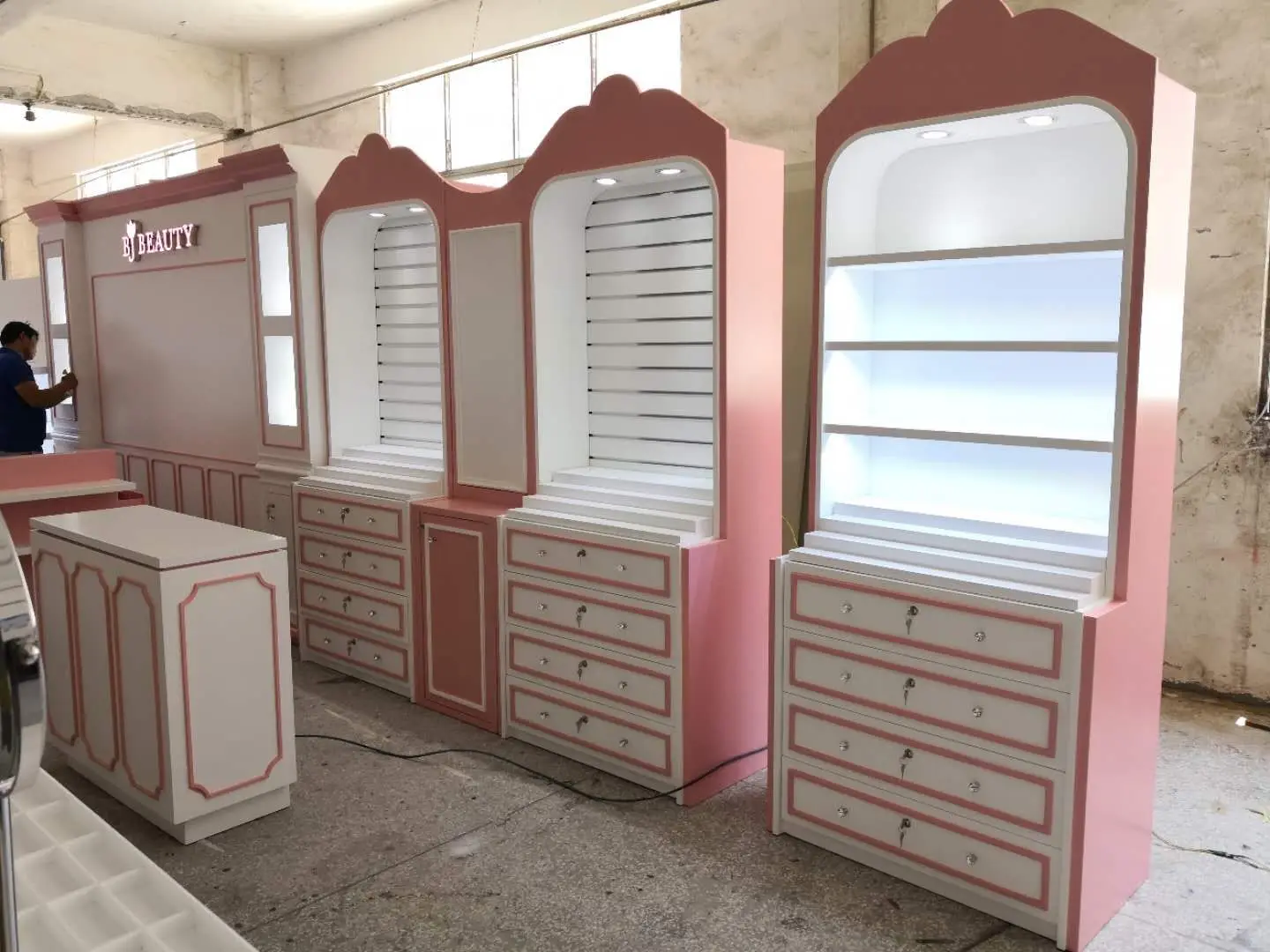 Makeup Display Showcase - Perfume Shop Design Customized