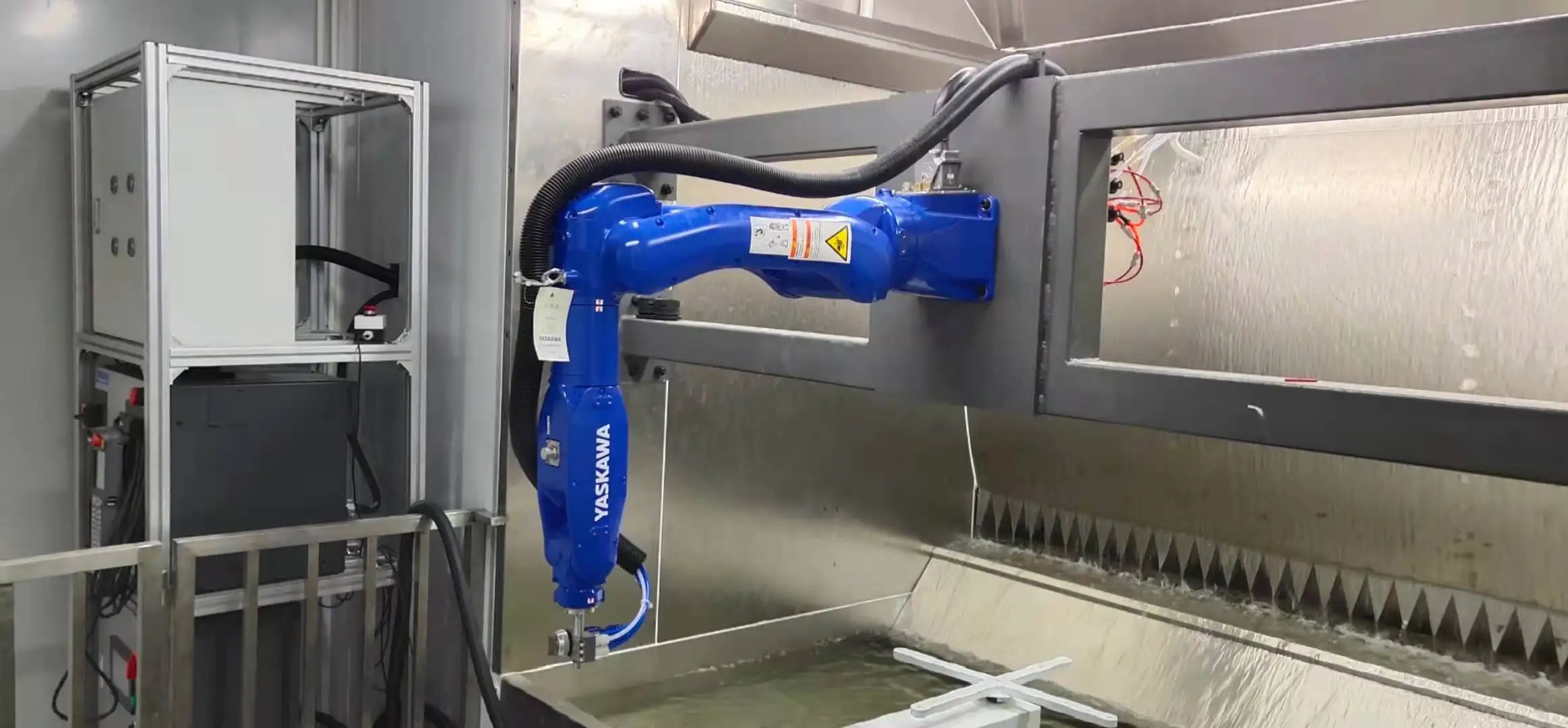 Japan Product Yaskawa Mpx2600 Spraying Robot With Anti-painting ...