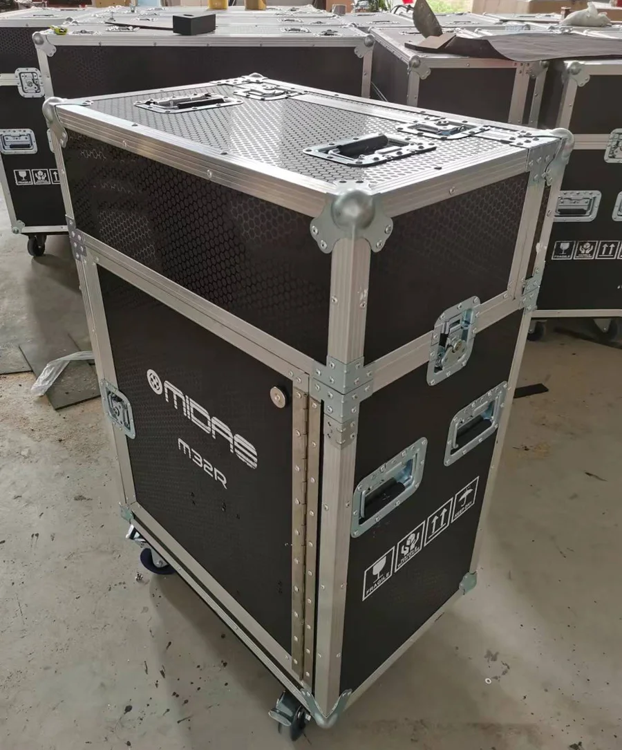 M32R Flight Case - Durable & Customizable DJ Road Case