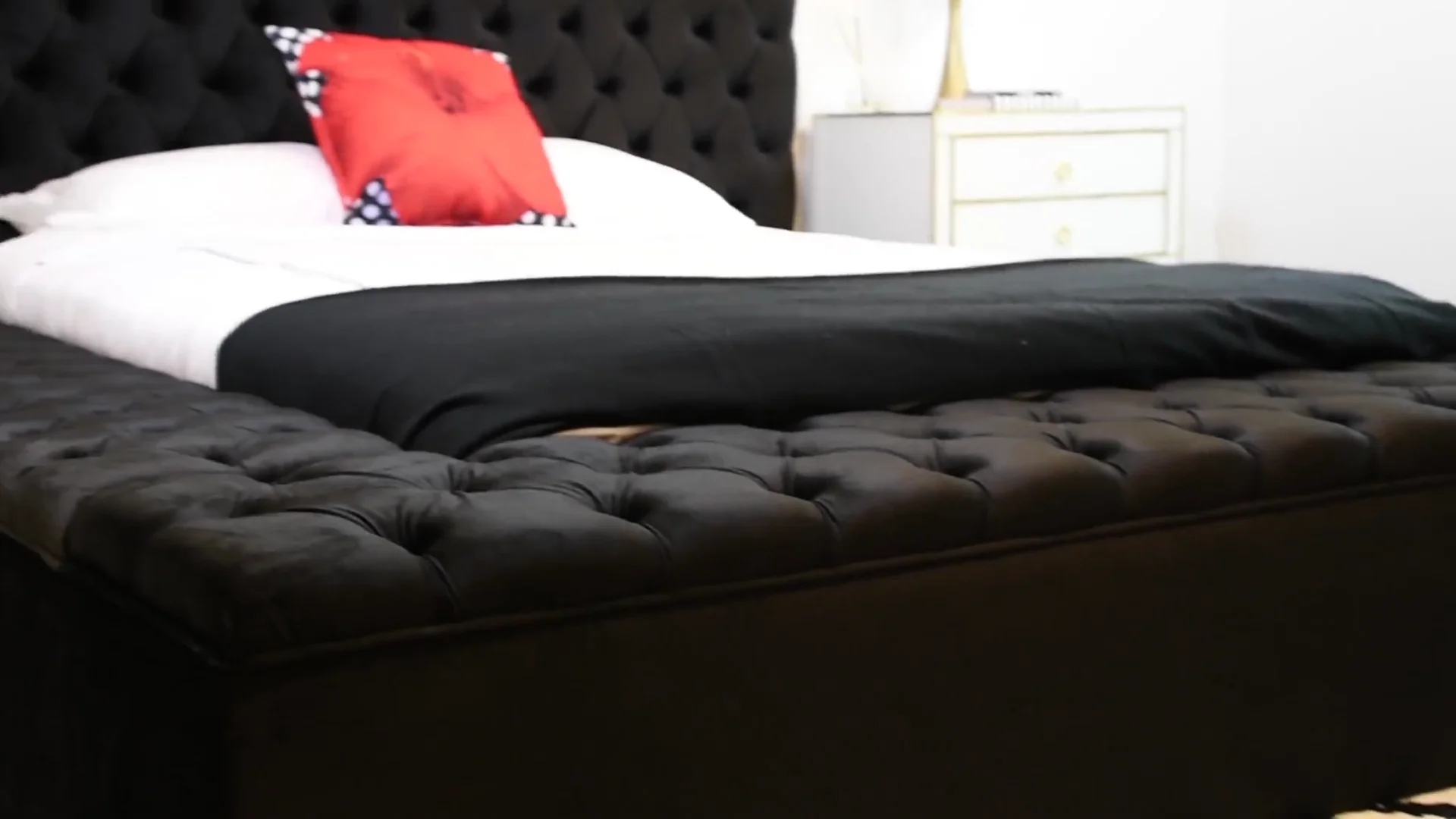 Winforce High Quality Light Luxury Modern Minimalist Velvet Bed Bedroom ...