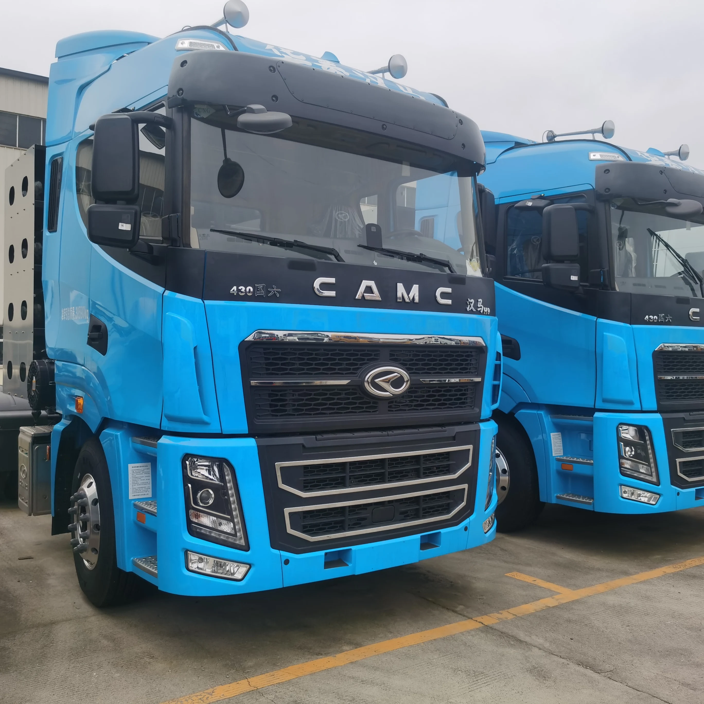 CAMC Heavy Duty 6x4 Prime Mover - 410HP CNG Truck for Sale