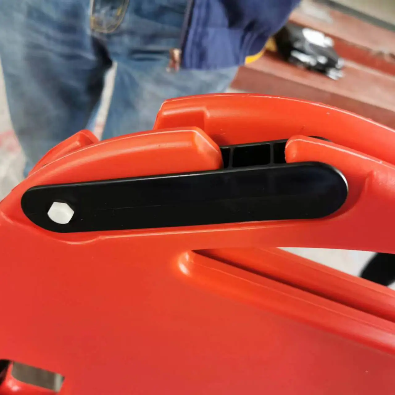 High Quality Expandable Security Manhole Fence Removable Plastic Road ...