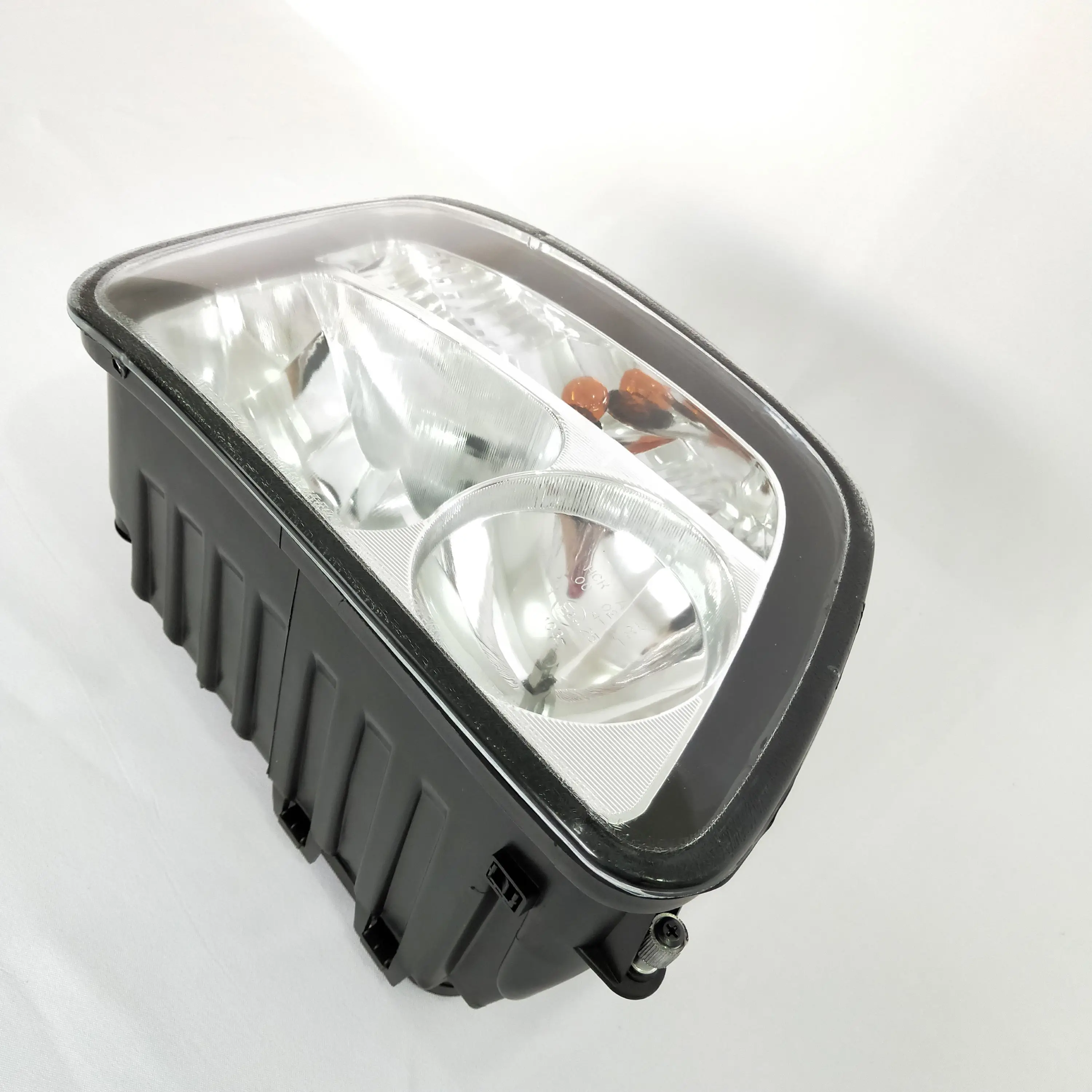 Truck Body Parts Head Lamp Actors MP2 Head Lights 9438200161 9438200261 ...