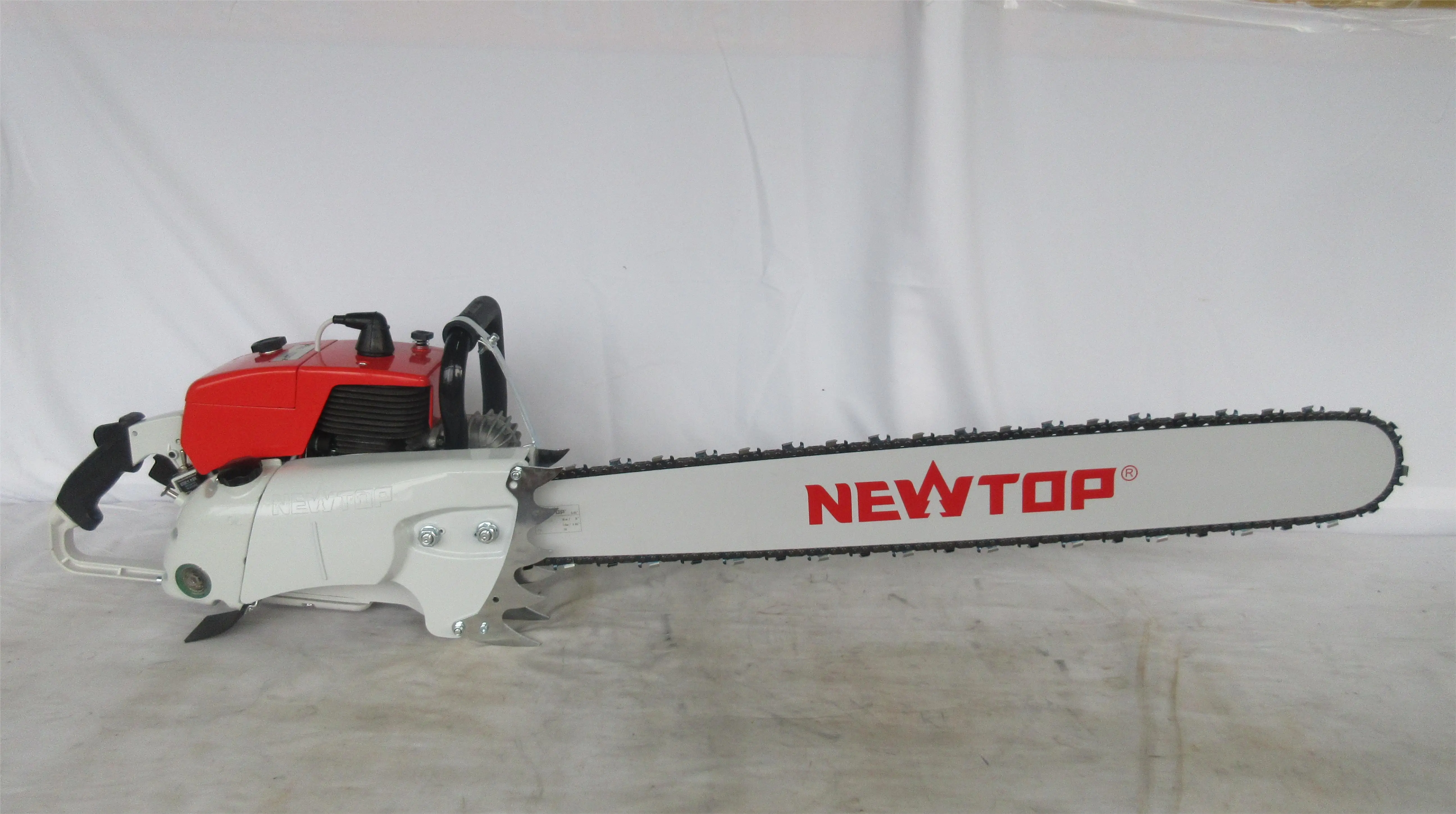 105.7CC MS070 Petrol Chainsaw - Power and Precision for DIY & Industry