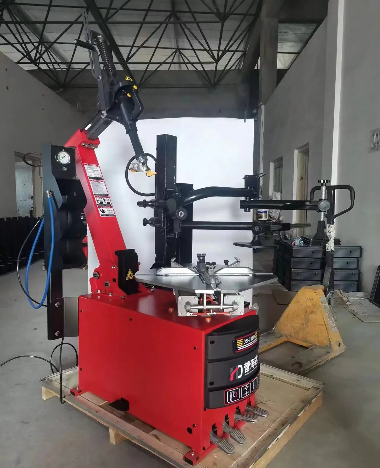 Full Automatic 24" Lean Back Tire Changer & Tire Balancer Combo Swing ...