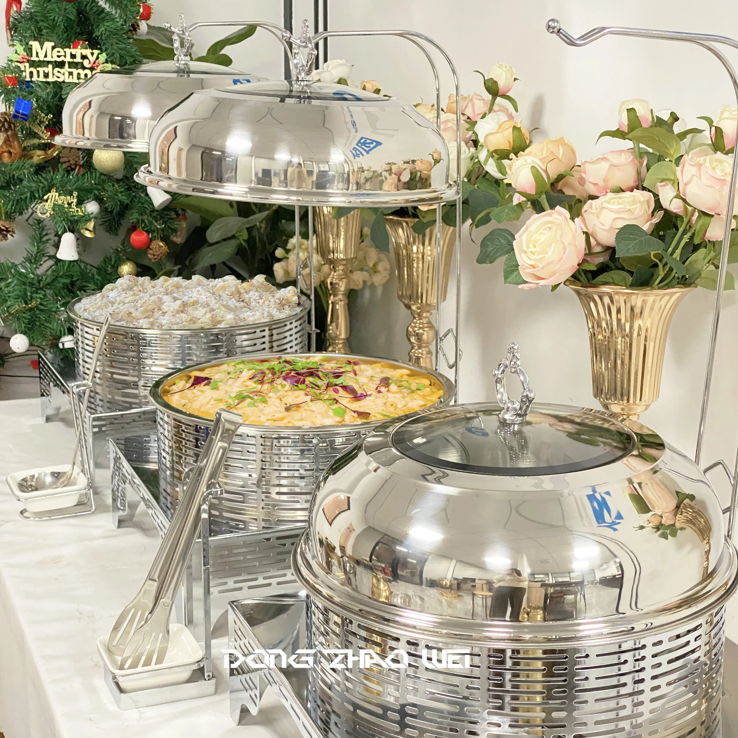 Luxury Chafing Dishes - Efficient Wedding Catering Solutions