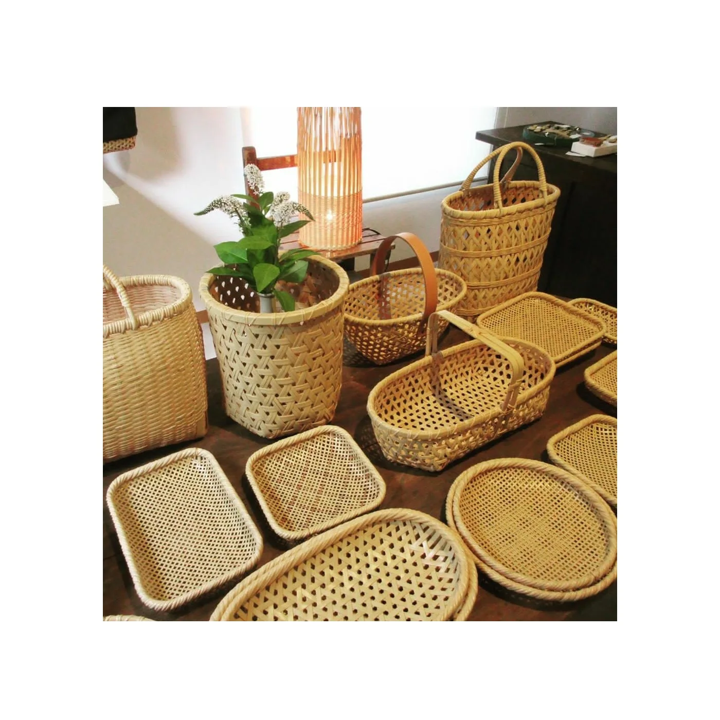 Handmade Natural Bamboo Basket/weaving Bamboo Fruit Basket/woven Basket ...