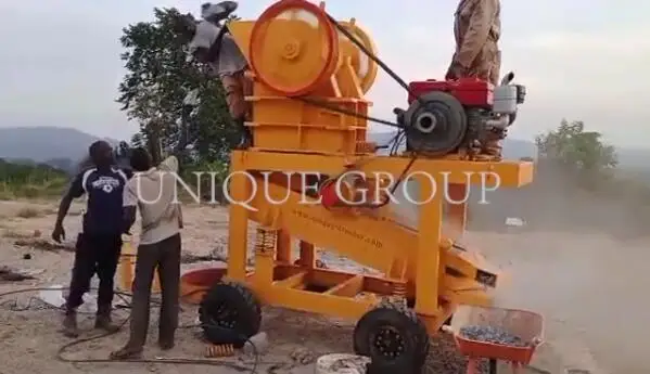 Small Portable Rock Stone Crusher Machine Price Mineral Mini Mobile PE ...