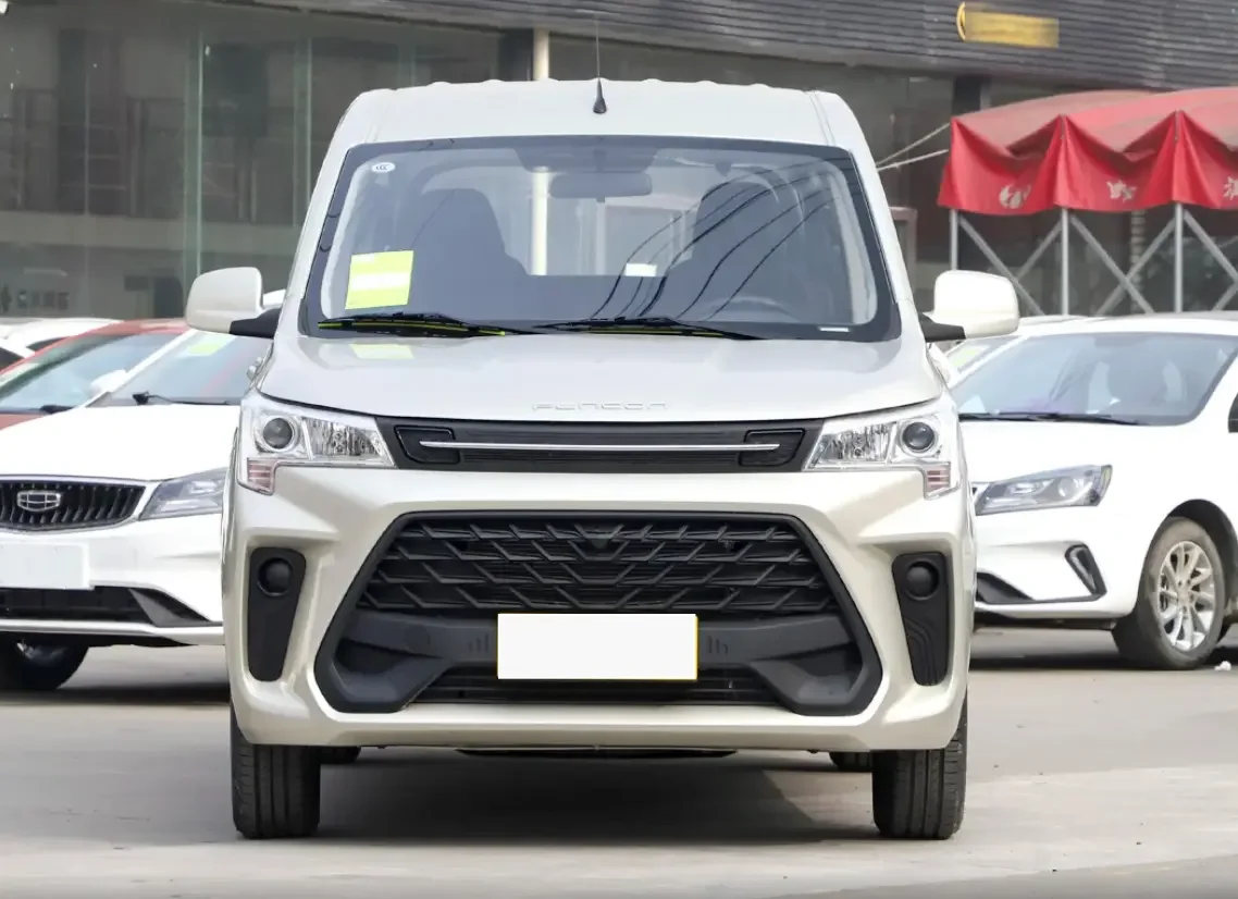 Dongfeng Fengon 380 - Versatile Passenger and Delivery Van