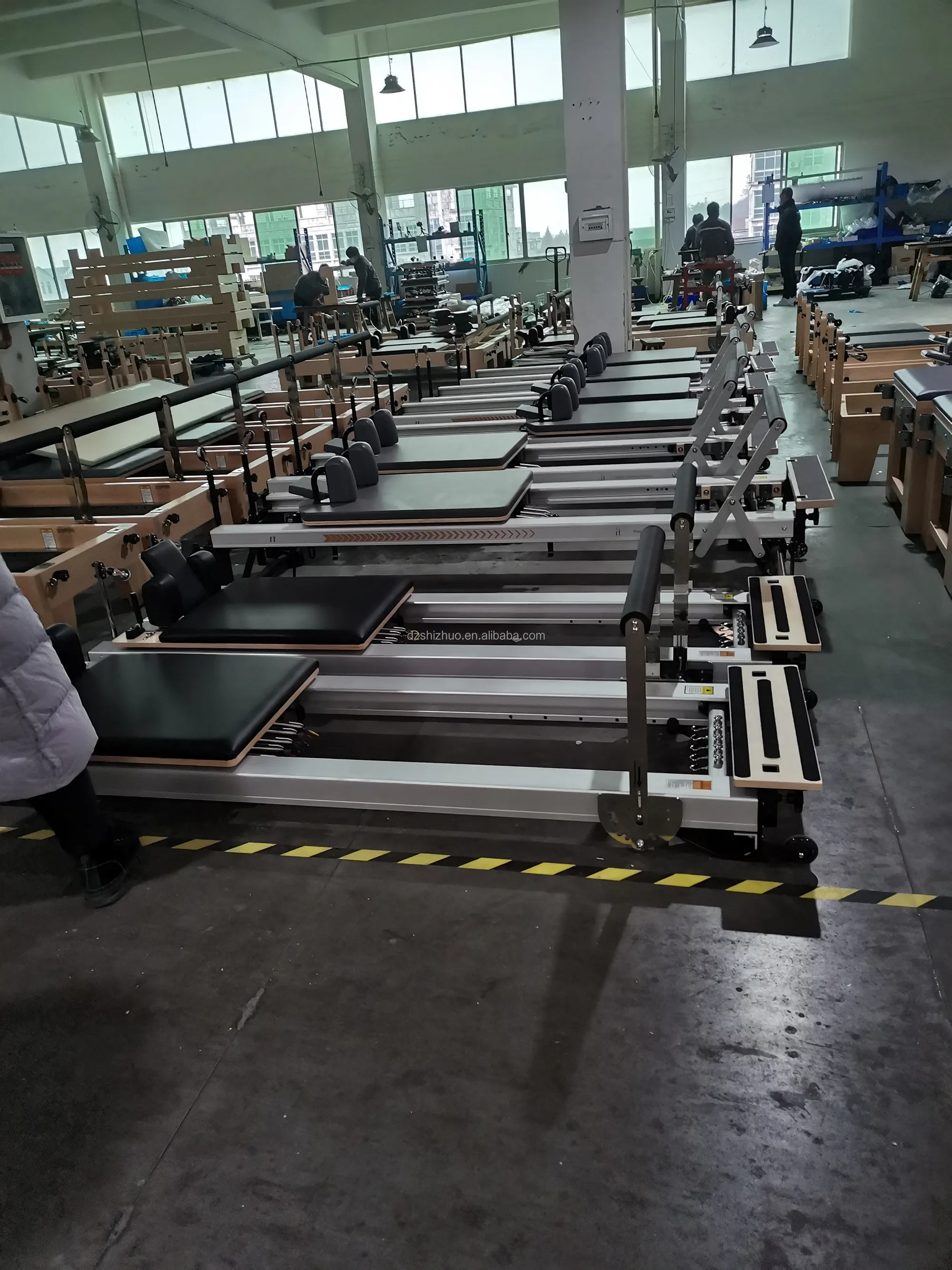 Commercial Use Folding Pilates Reformer Machine White Aluminium ...