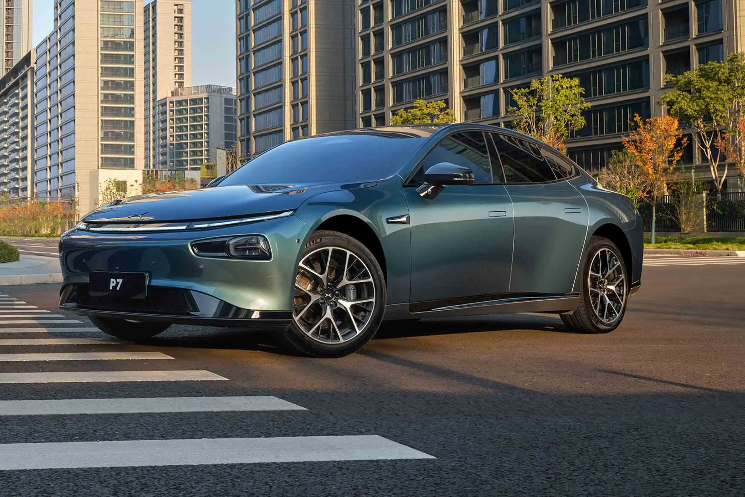 Electric Vehicle Xpeng P7 2024 Inventory 4-wheel Chinese Electric Vehicle Adult High-speed ...