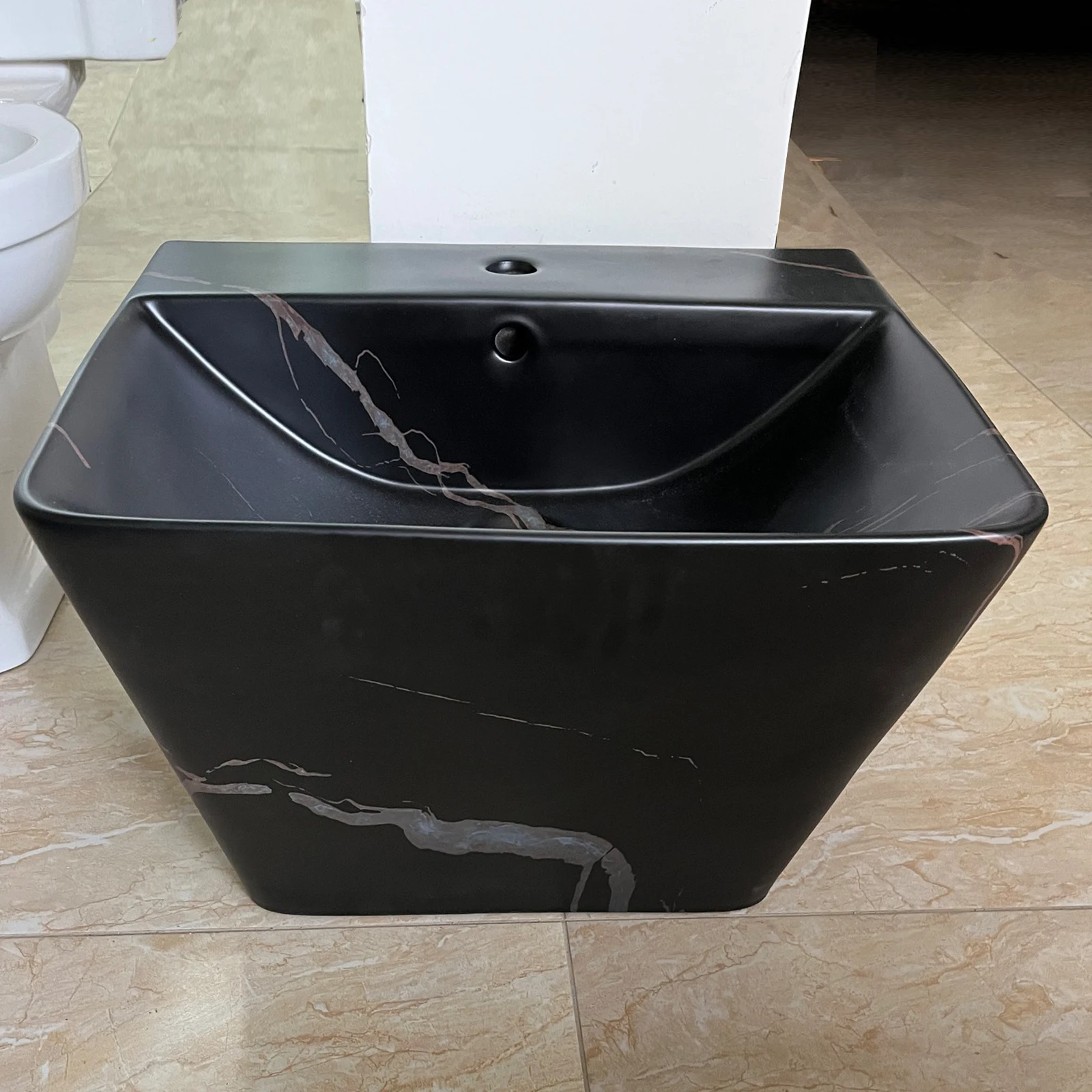 Wall Hung Wc Ceramic Bathroom Toilet Unit Red Basin Bidet Tank Bath ...