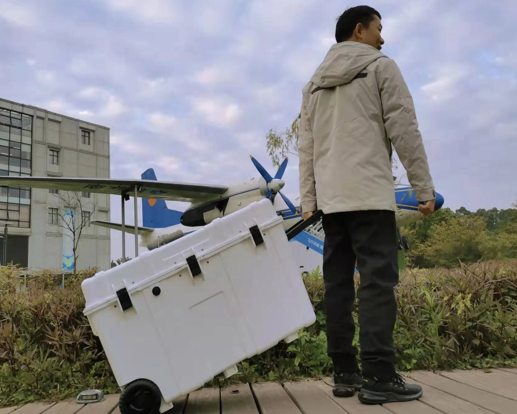 Outdoor Explore Large Fishing Cooler Box Tackle Box Cooler Hard Bag ...