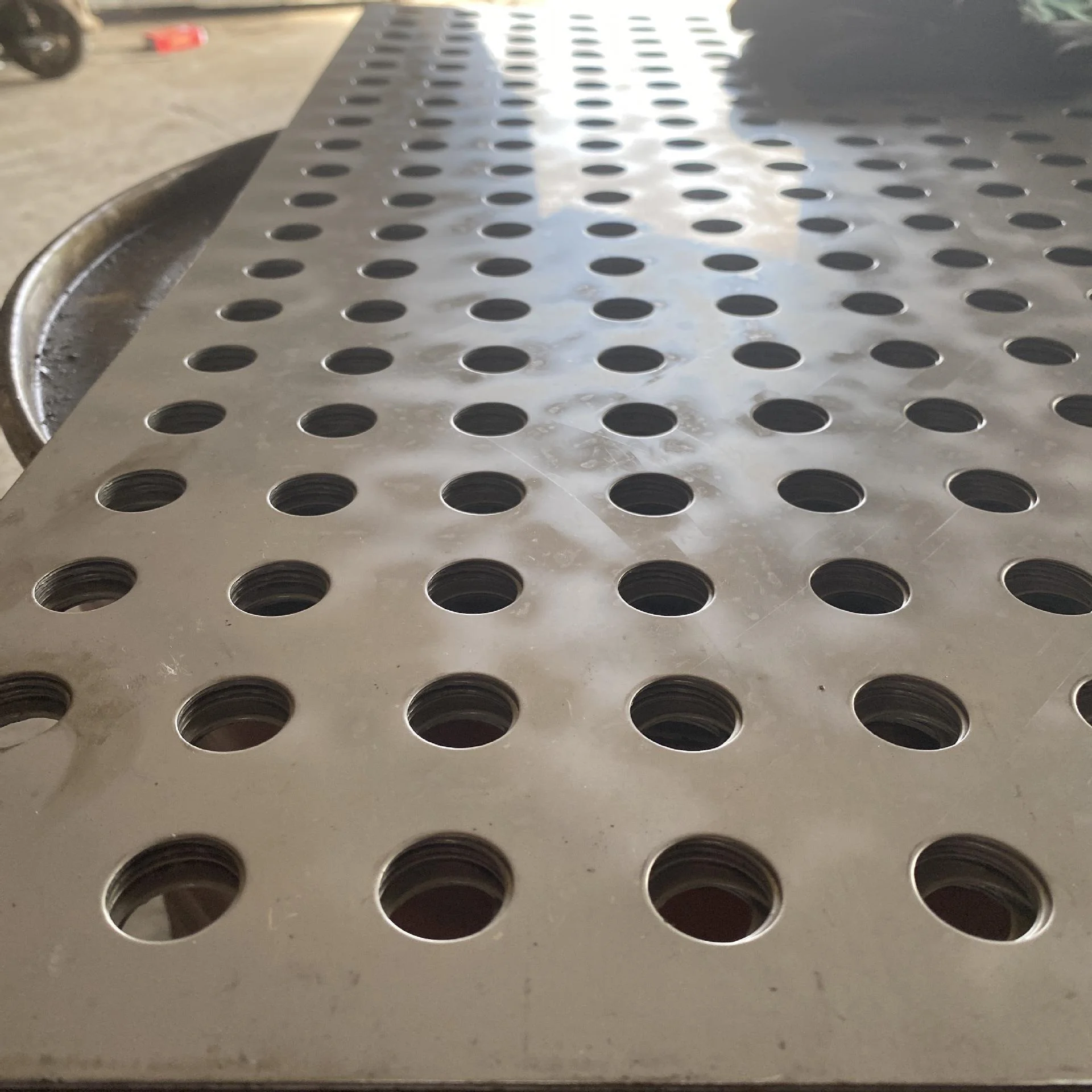 Stainless Steel Perforated Sheet Threading Perforated Sheet Stainless ...