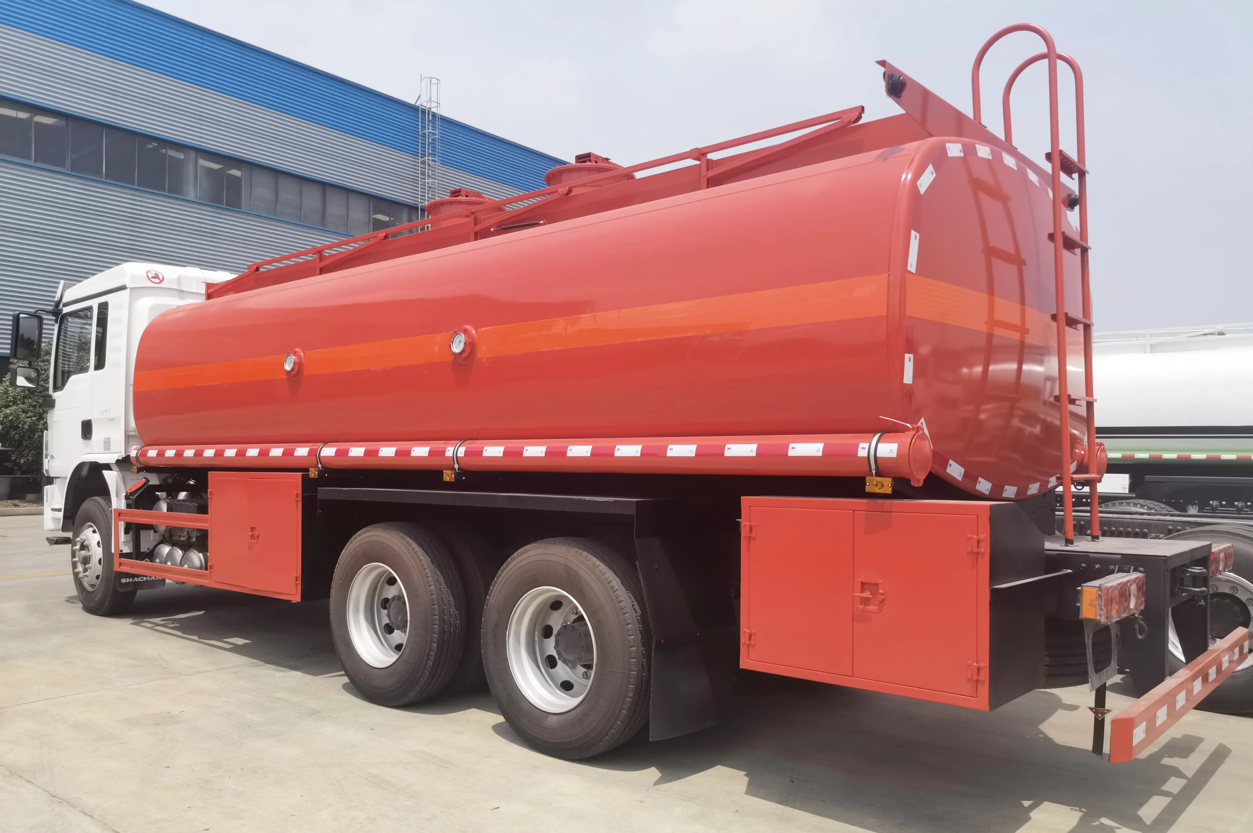 Shacman L3000 6*4 20cbm Transport Oil Tanker Trucks Gasoline Diesel ...