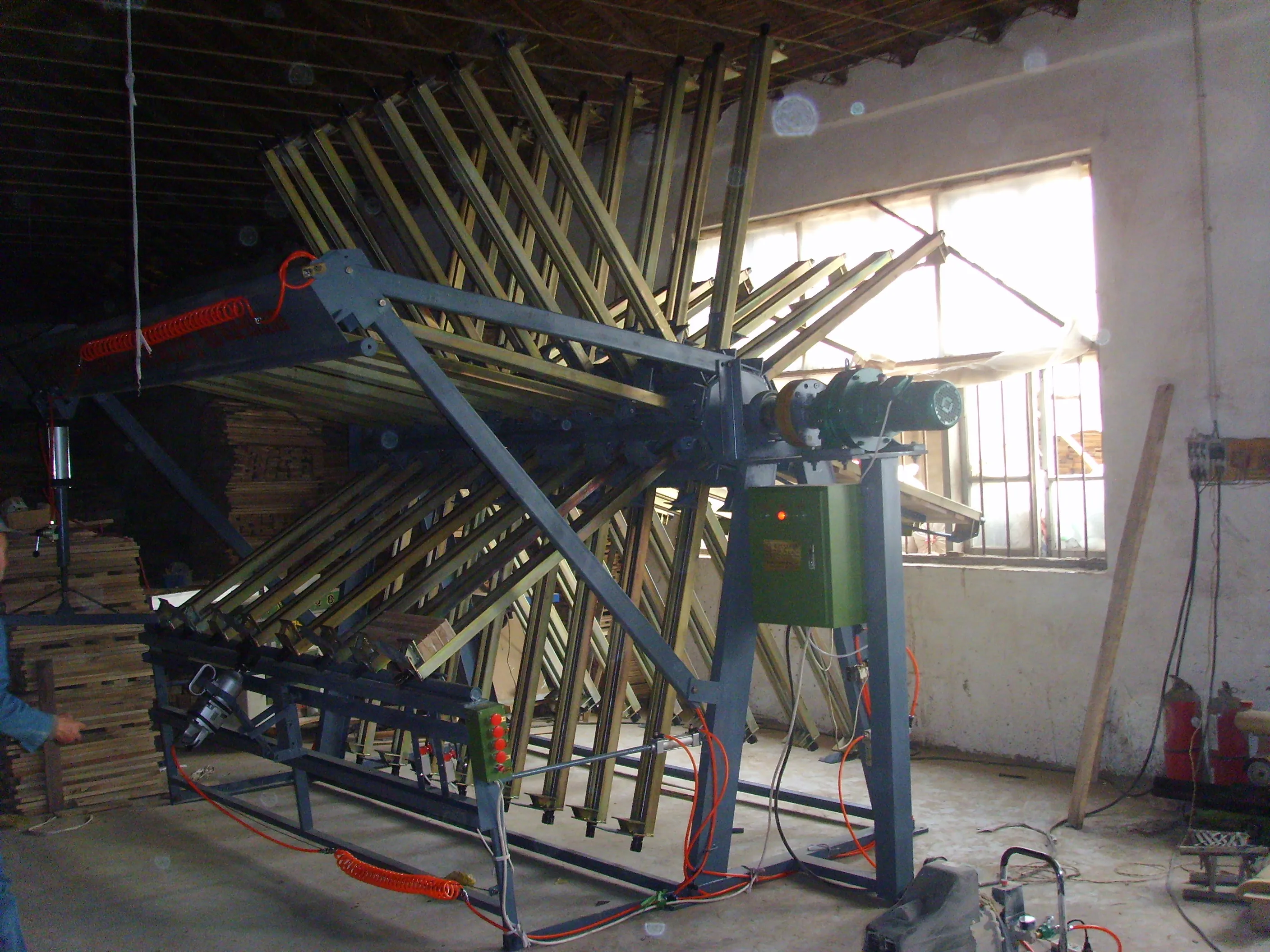 Rotary Clamp Carrier High Frequency Hydraulic Wood Panel Clamp Carrier ...