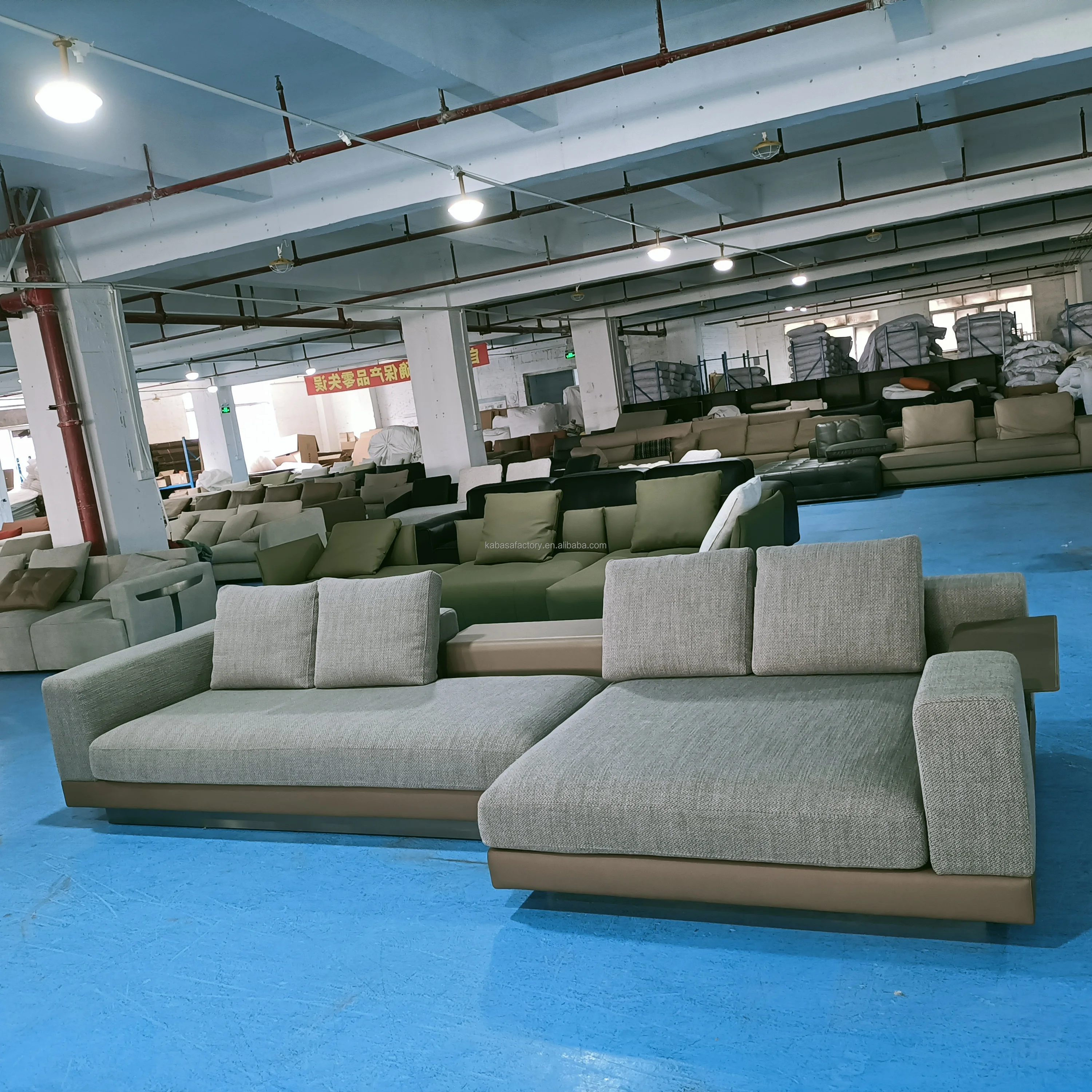 Leisure Velvet Fabric Sofa - Customizable Sectional Couch