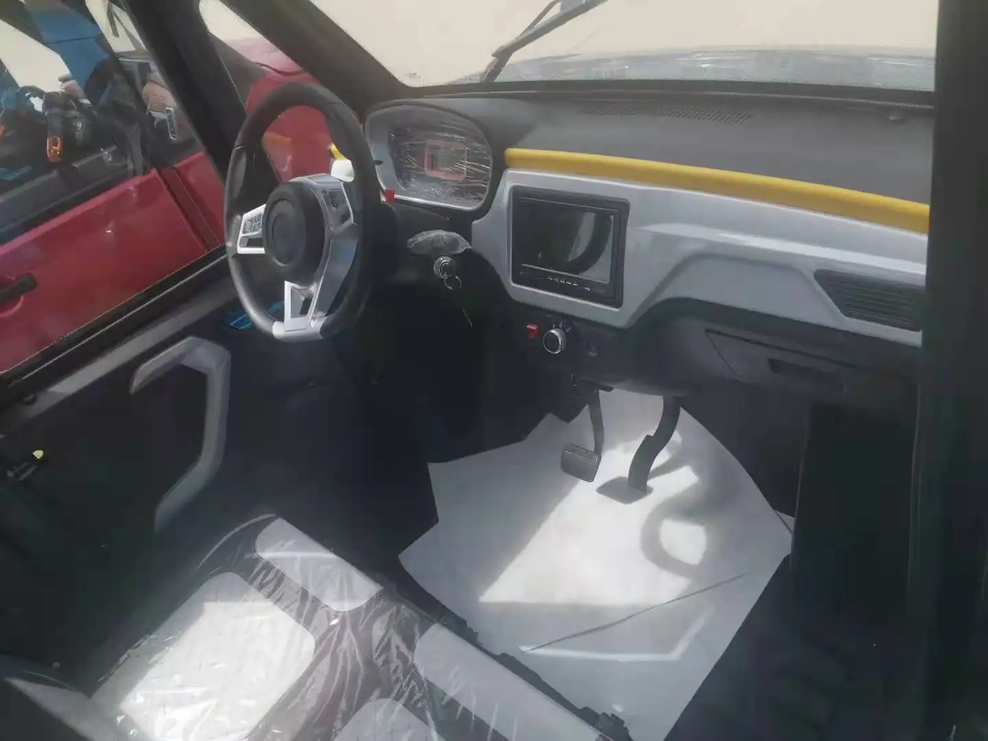 Smart Mini Electric Car - 4 Seats, 60-70km Range