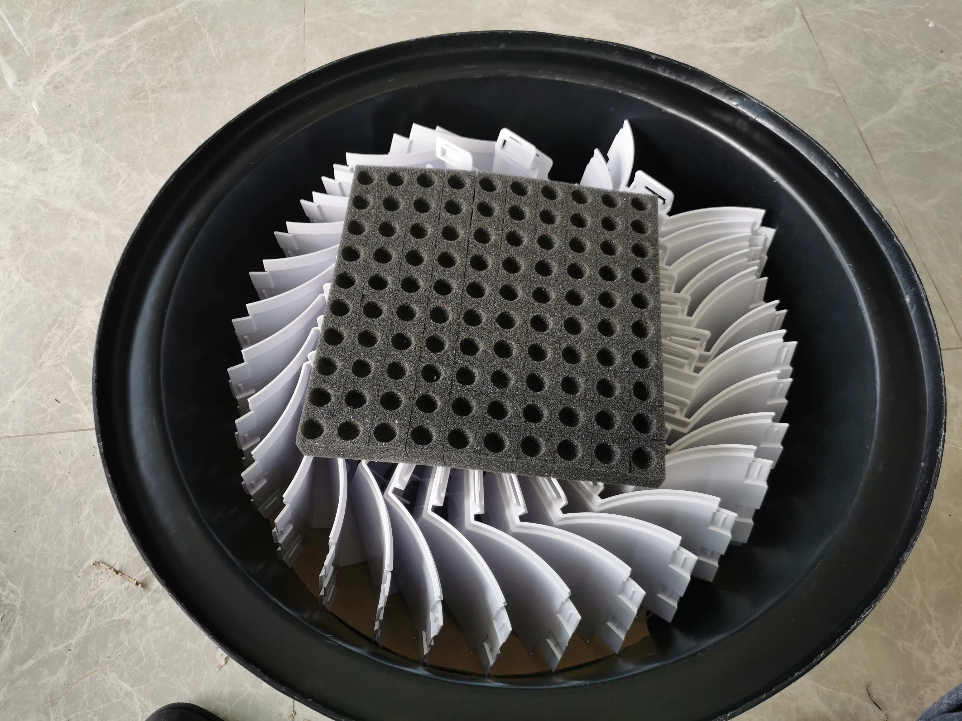 Hydroponic Growing Systems Tower Garden Aeroponics Tower System ...