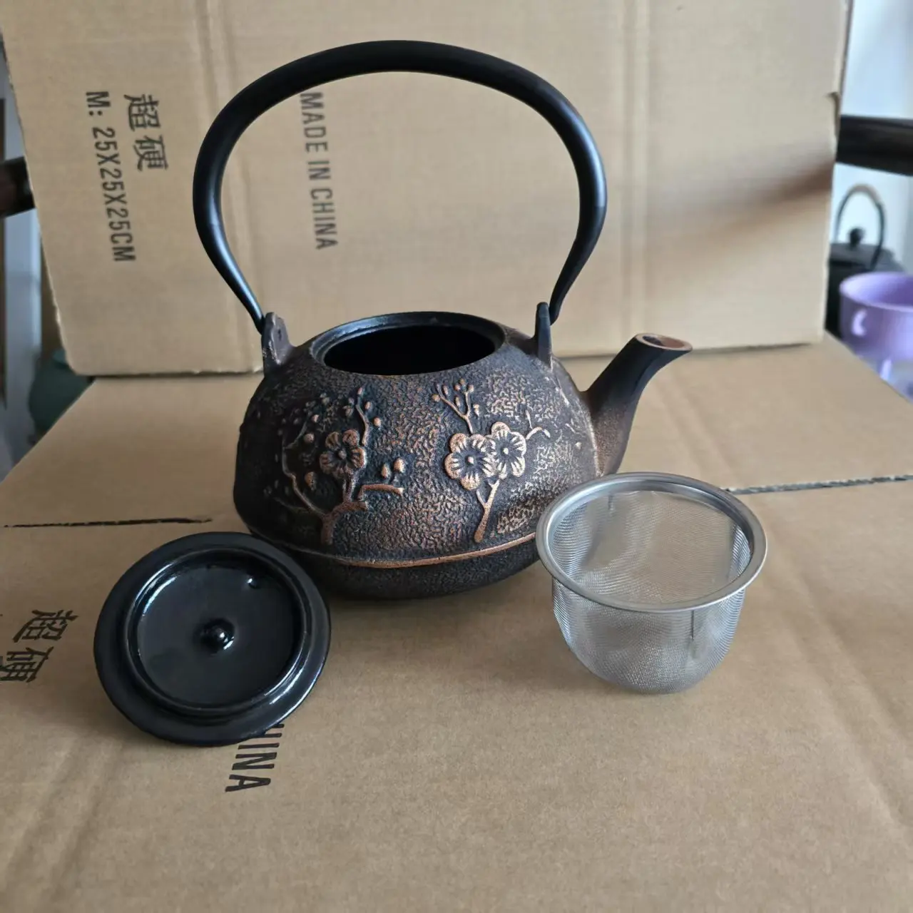 Modern Japanese Tetsubin Coffee Tea Kettle - Cast Iron